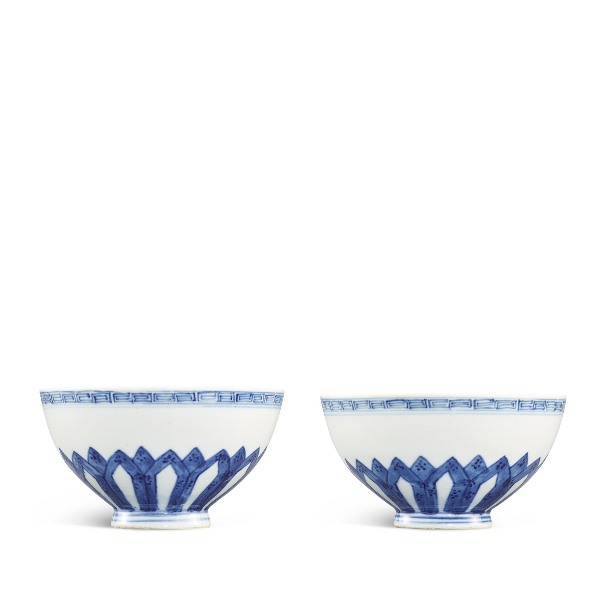 A pair of blue and white 'lianzi' bowls, Marks and period of Guangxu ...