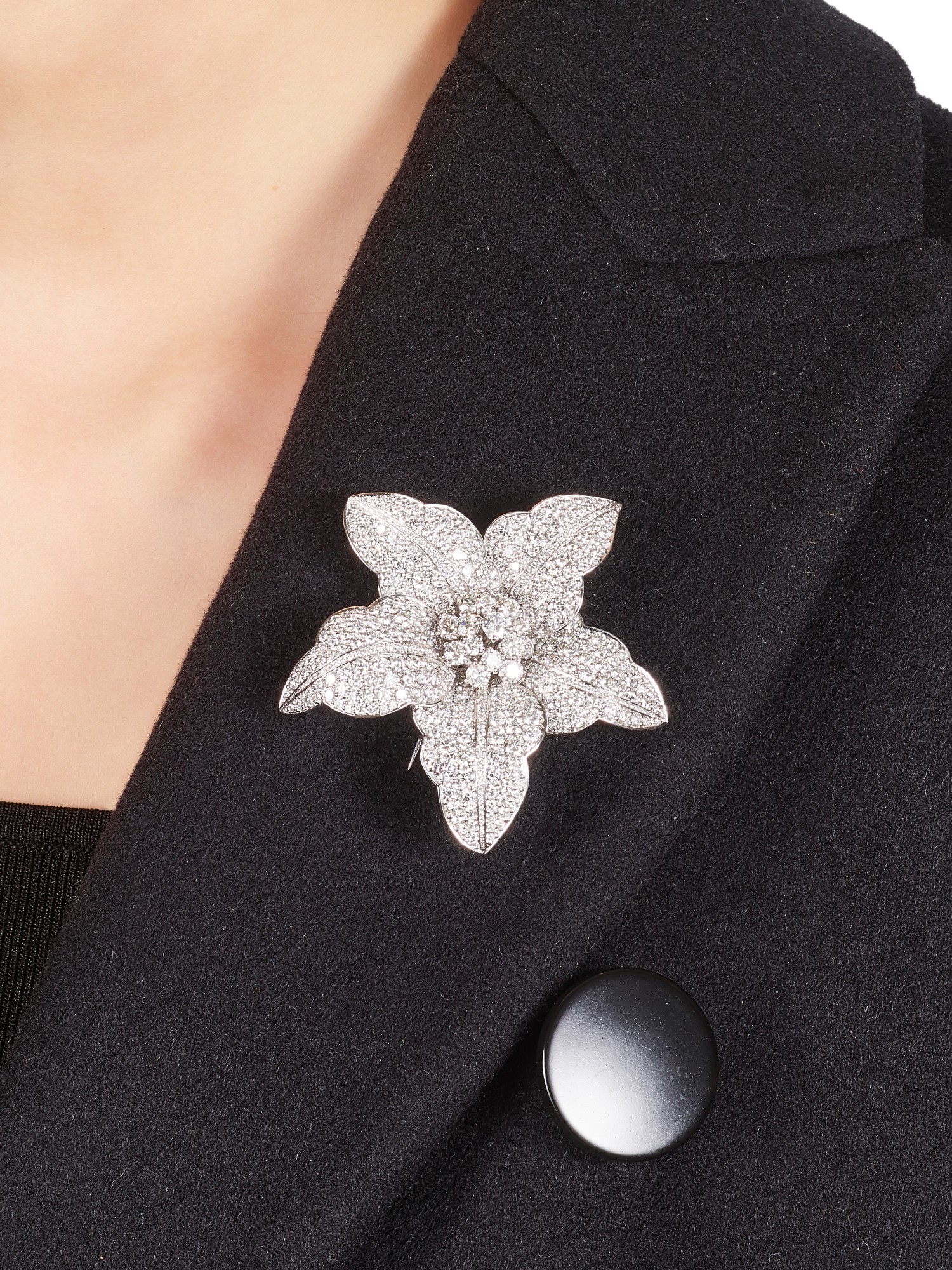 Diamond Brooch | 格拉夫| 鑽石胸針 (鑽石共重約17.90克拉) | Graff: Moment & Motif ...