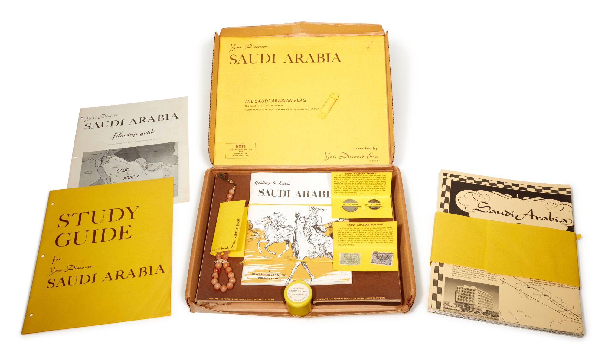 SAUDI ARAMCO | Map of Saudi Arabia, slides of the oil industry ...