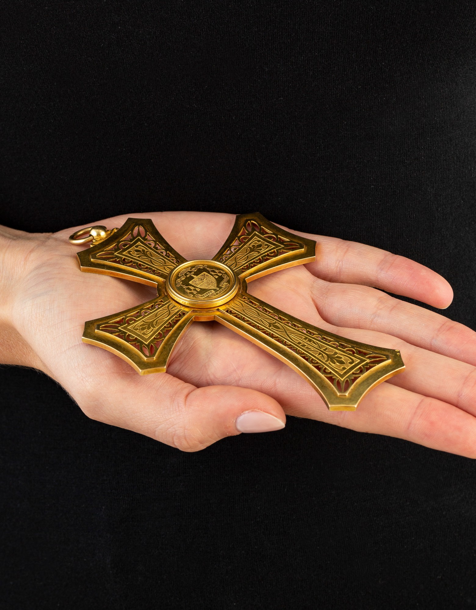 Croix d'évêque or | Gold bishop cross | Fine Jewels | 2021 | Sotheby's