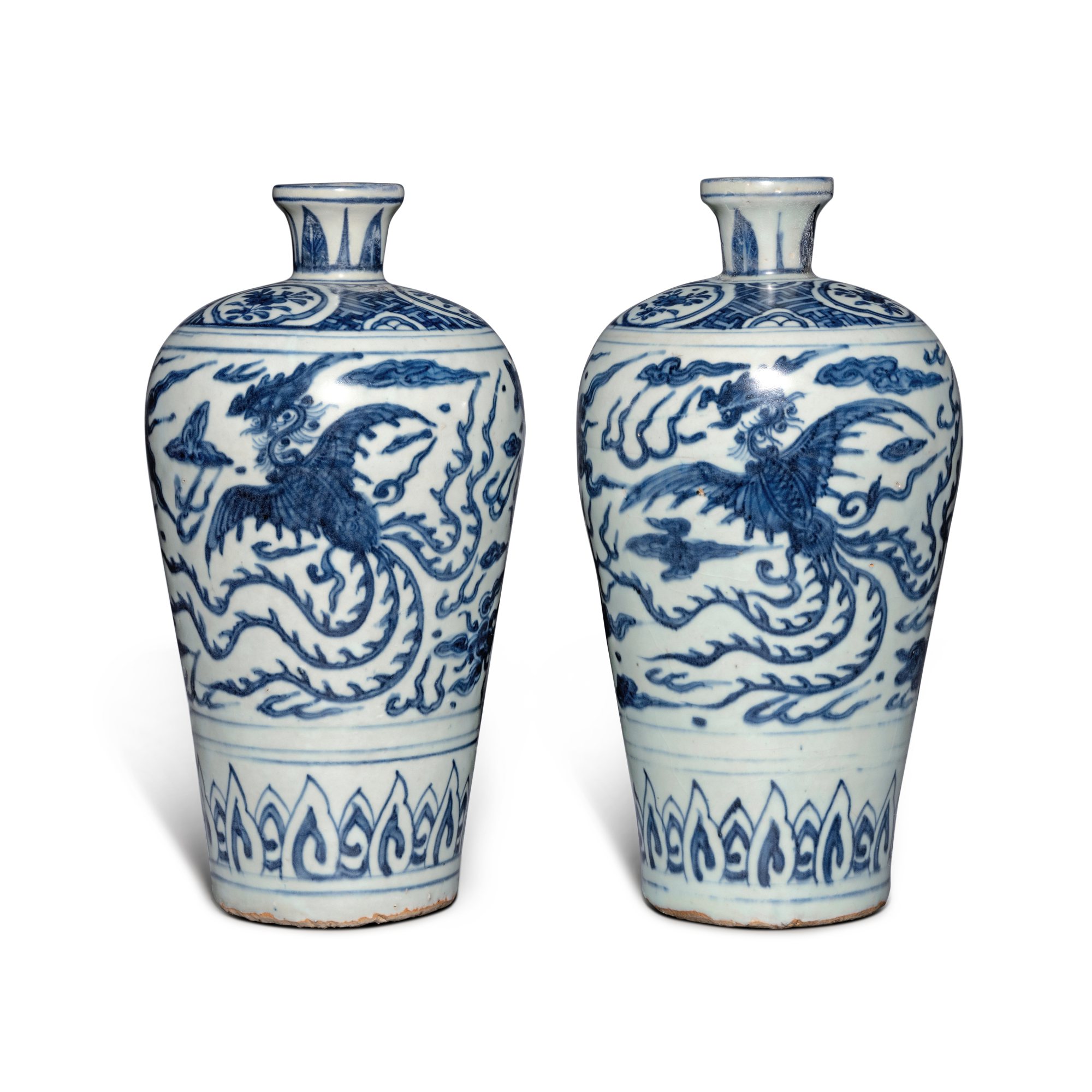 Two blue and white 'dragon and phoenix' vases, Ming dynasty, Wanli ...