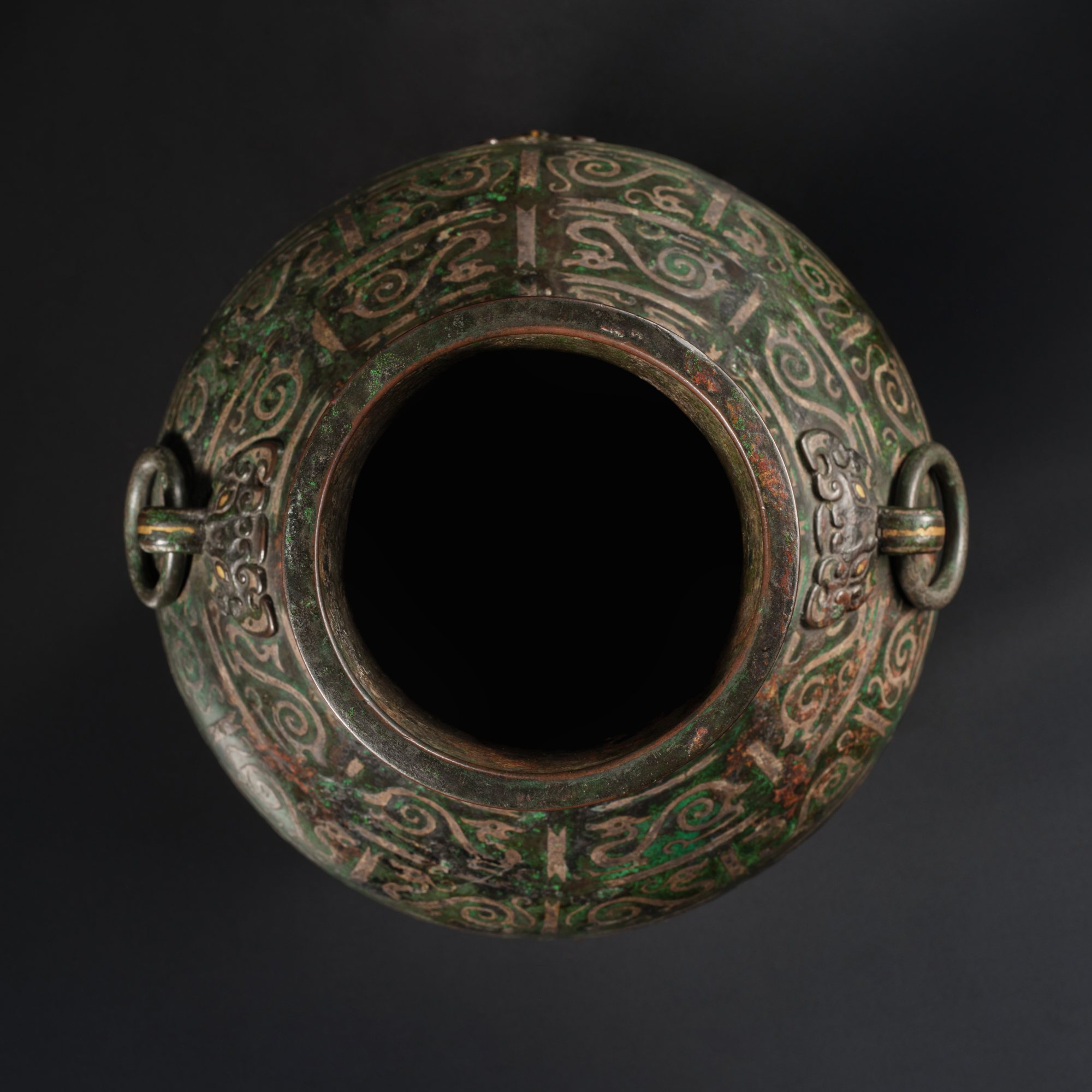 An archaistic gold and silver-inlaid bronze Hu-form vase, Song dynasty ...