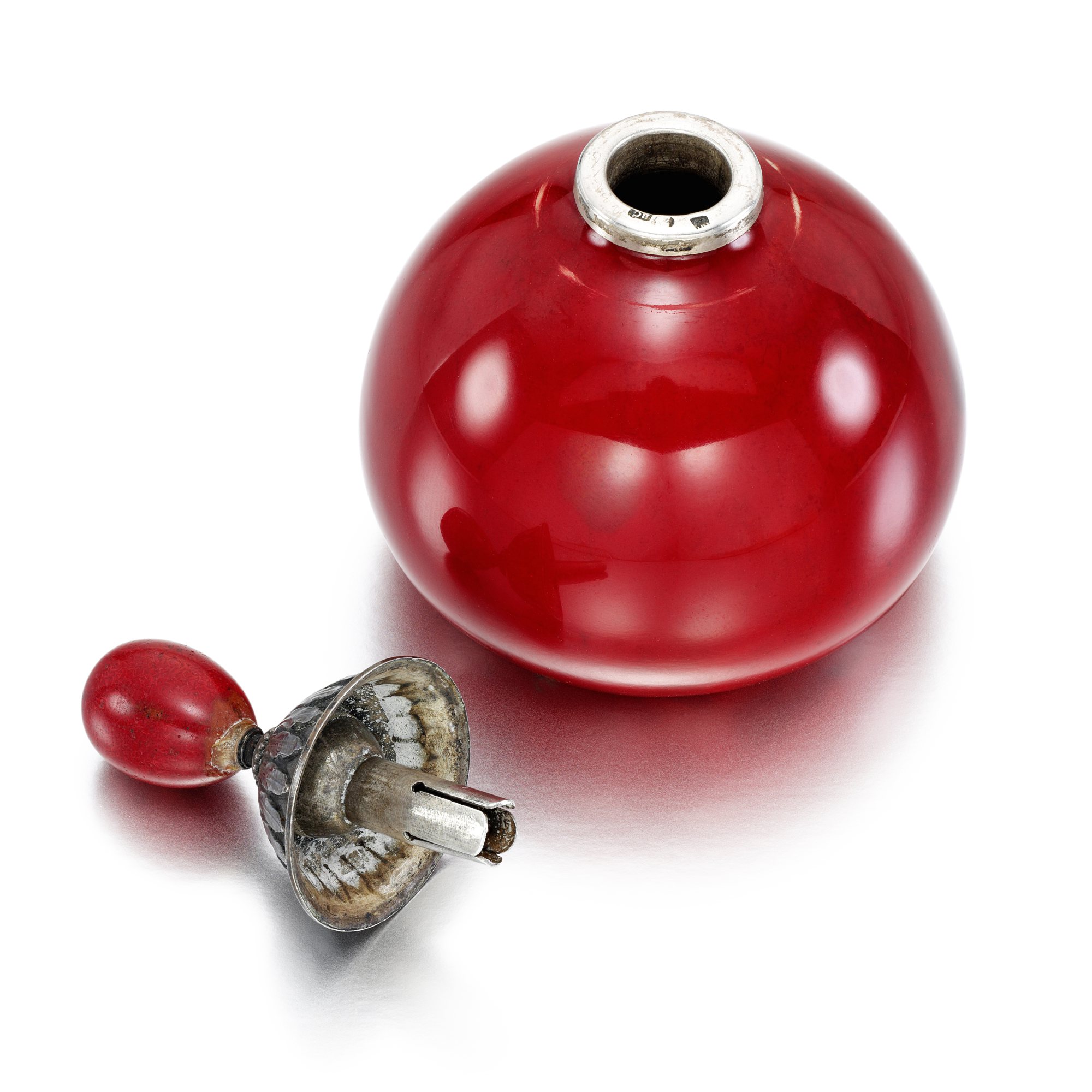 A Fabergé silver-mounted Bernard Moore flambe ceramic and purpurin gum ...