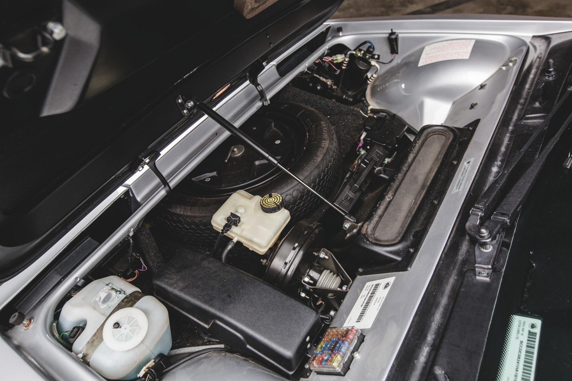 2001 Lotus Esprit V8 SE Chassis no. SCCDC08241HA10159 | RM Sotheby’s ...