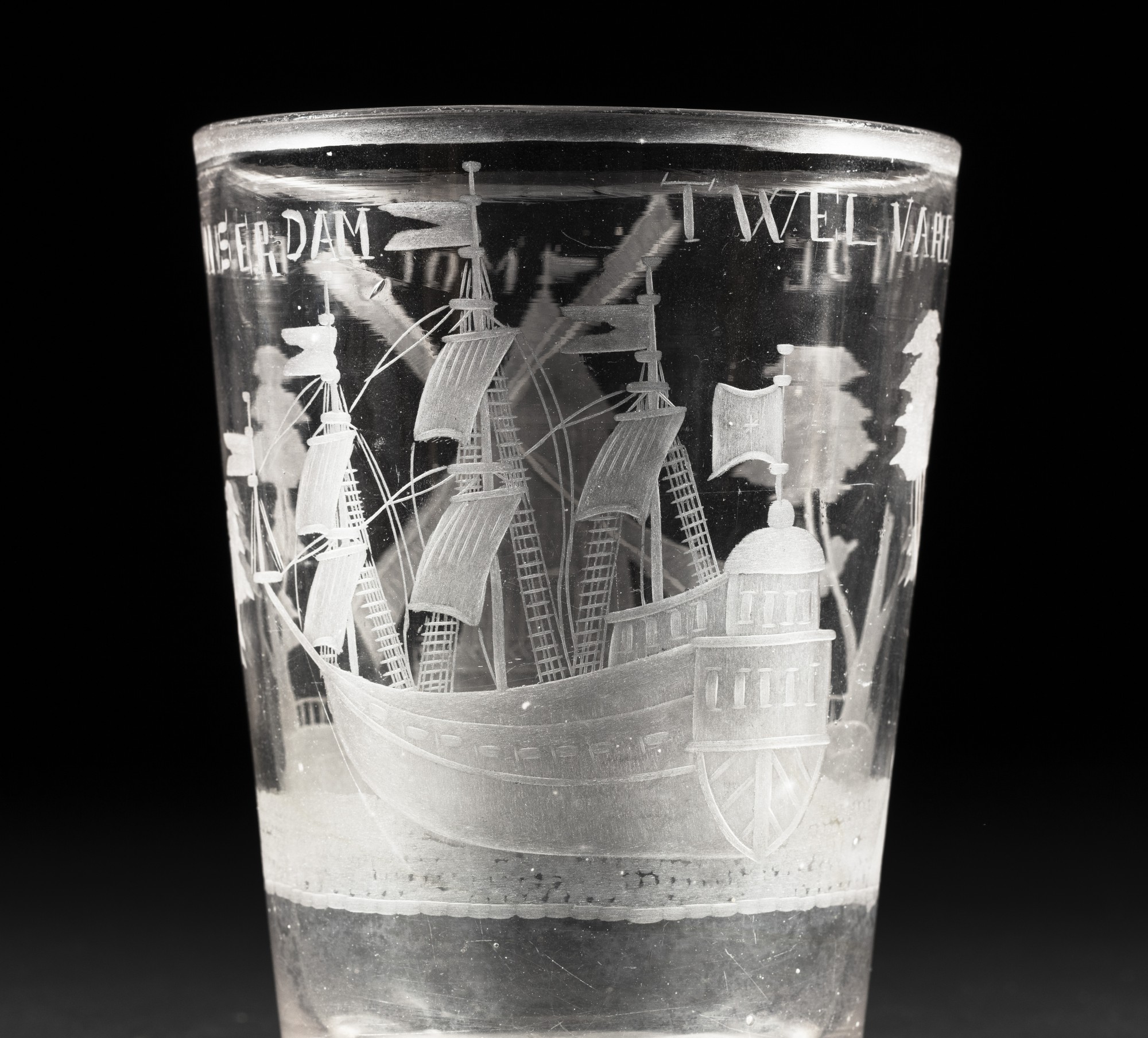 A Dutch engraved glass beaker, 19th century | Gobelet en verre gravé ...