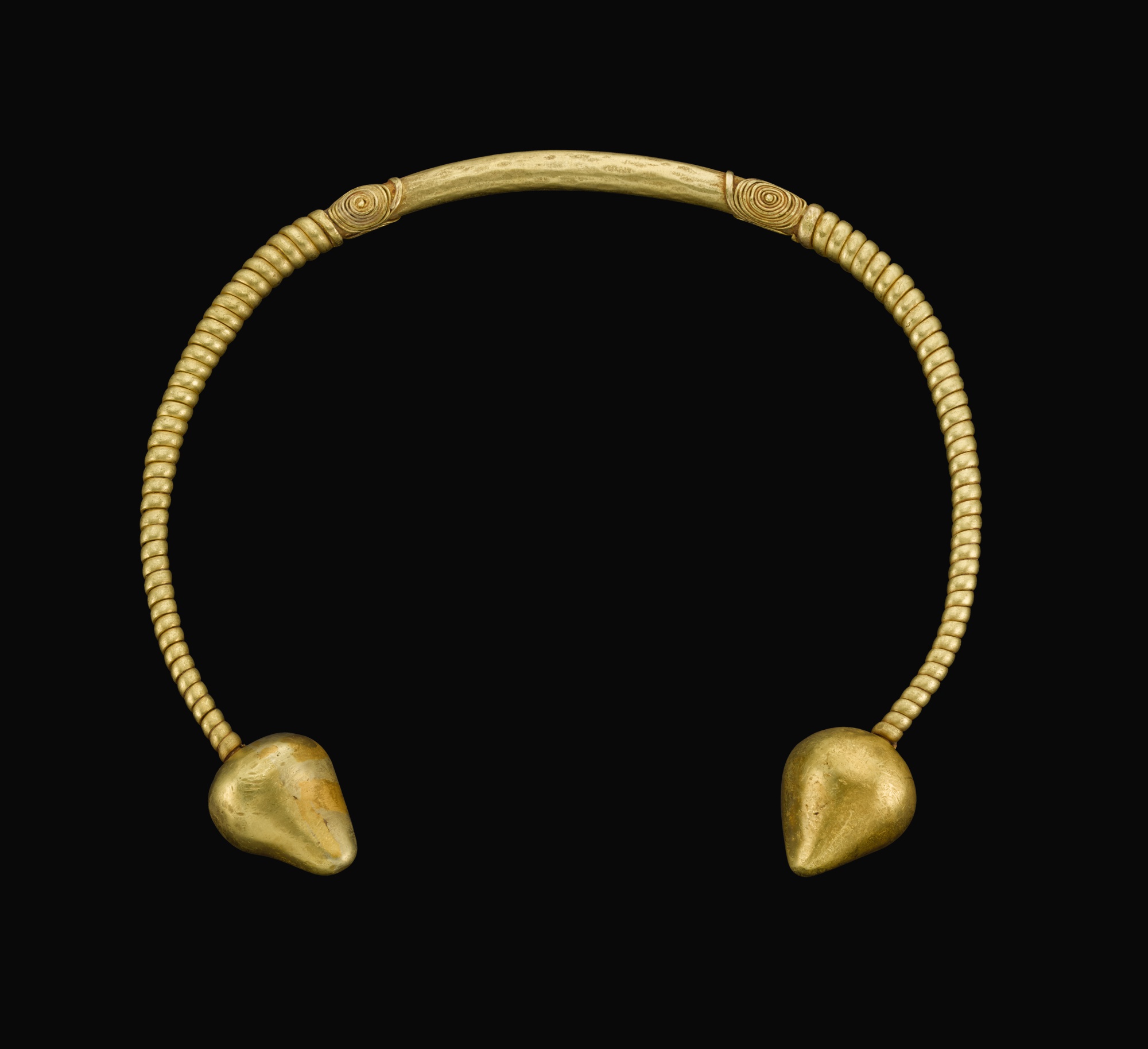 A GOLD TORQUE, CIRCA 3RD/1ST CENTURY B.C., OR LATER | Ancient Sculpture ...