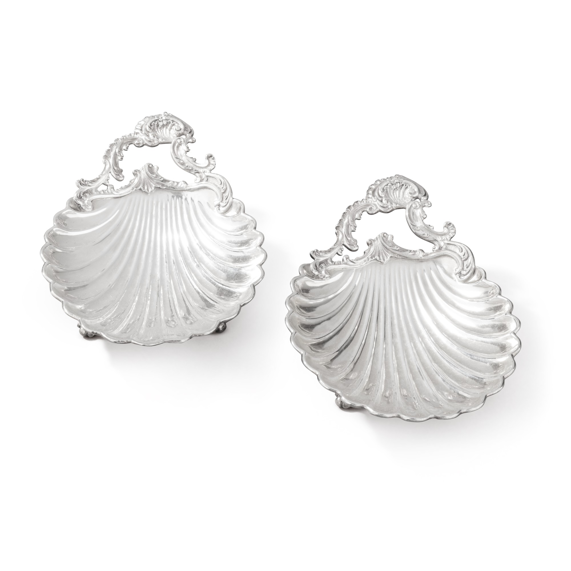A pair of French shell-shaped silver dishes, Pierre Gavard, Paris ...