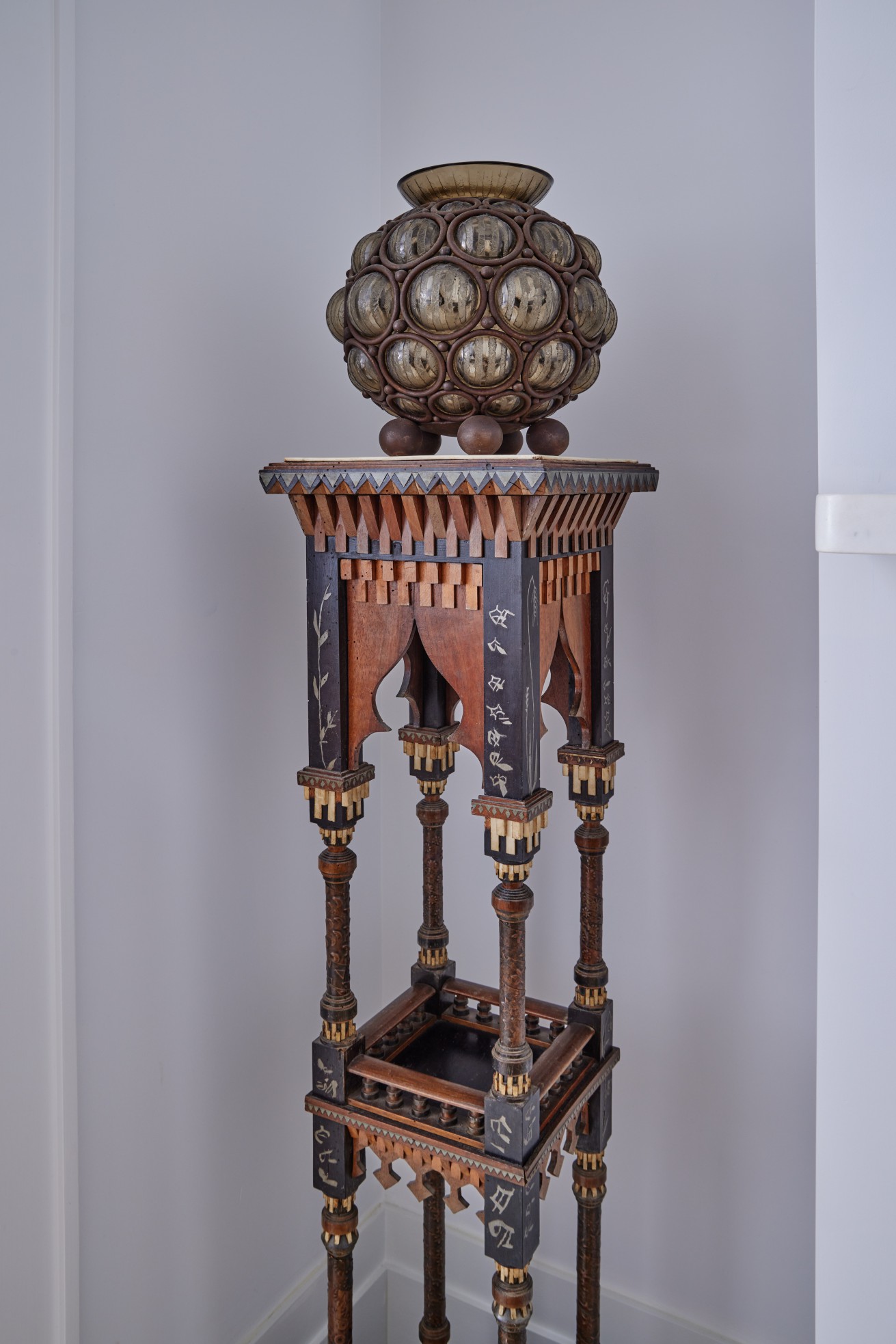 Sellette | A Collection That We Dreamt Of: Art and Design from the New ...