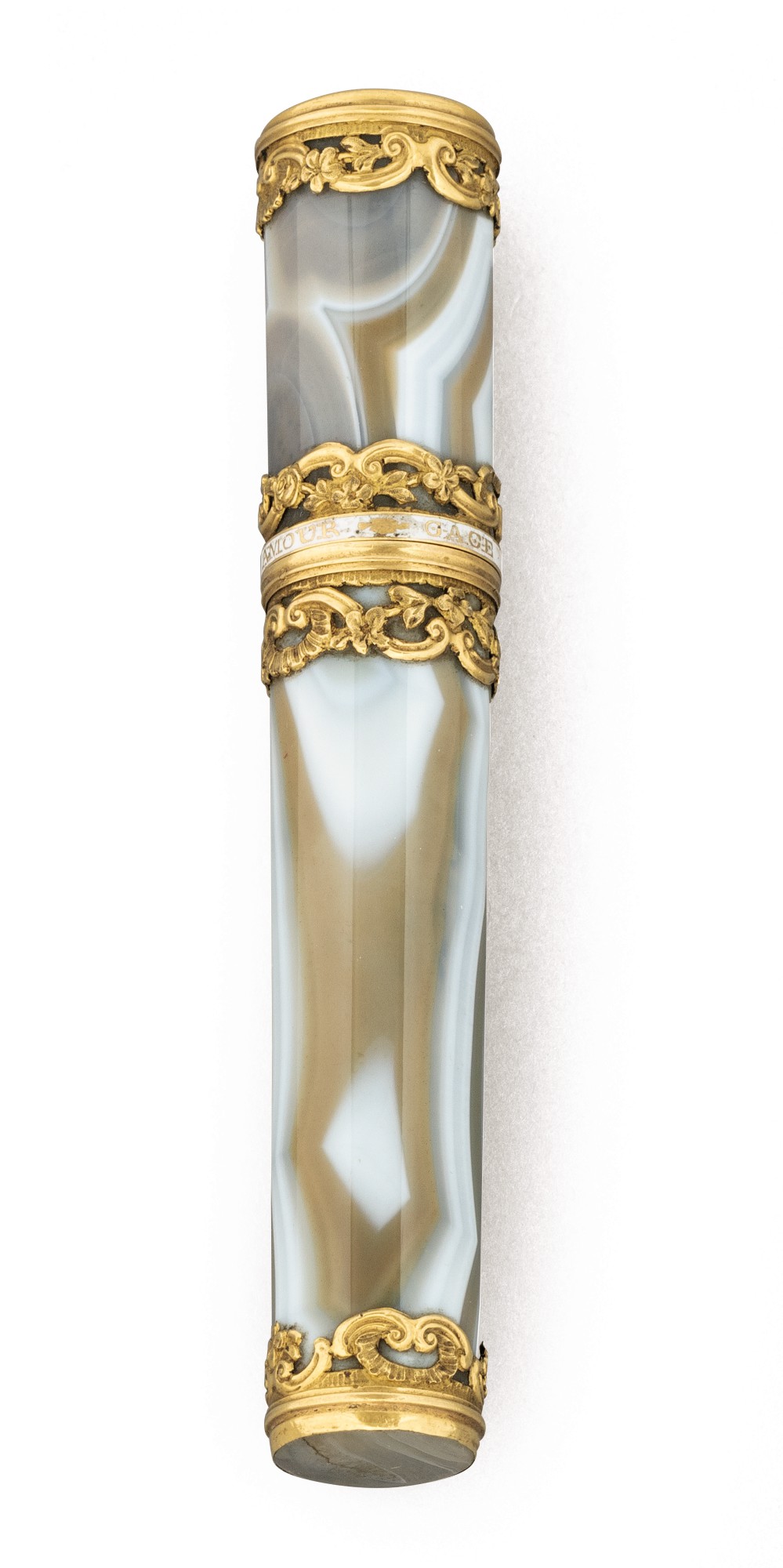 A gold-mounted agate bodkin case, English, circa 1765 | Doha / Paris ...