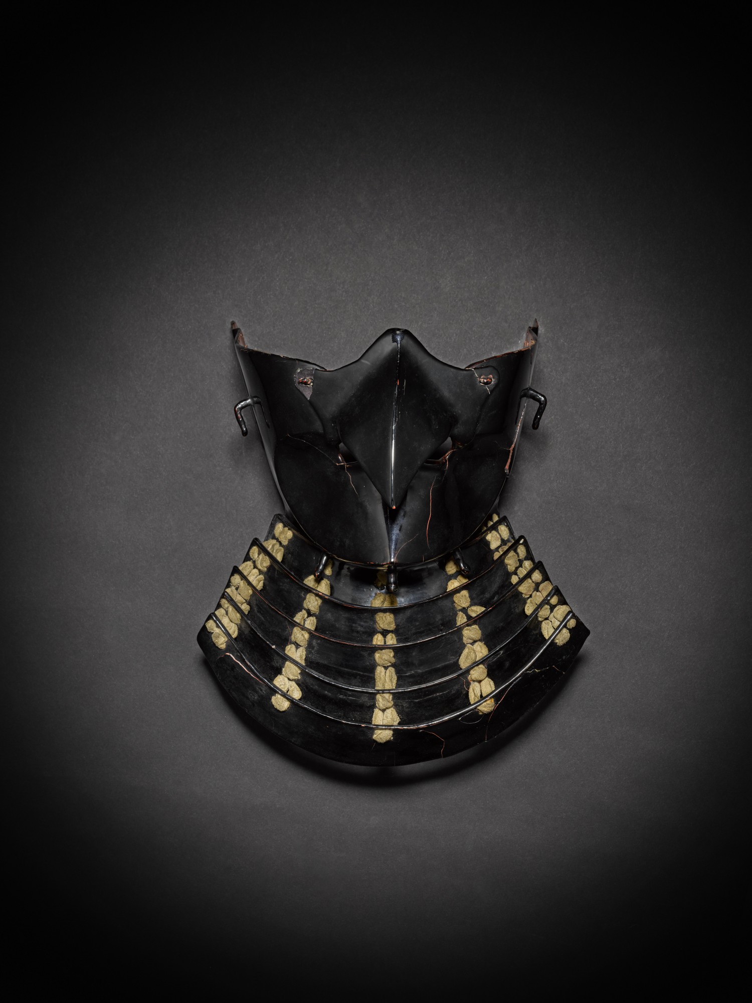 A tengu men [face mask formed as a tengu] | Edo period, 17th century ...