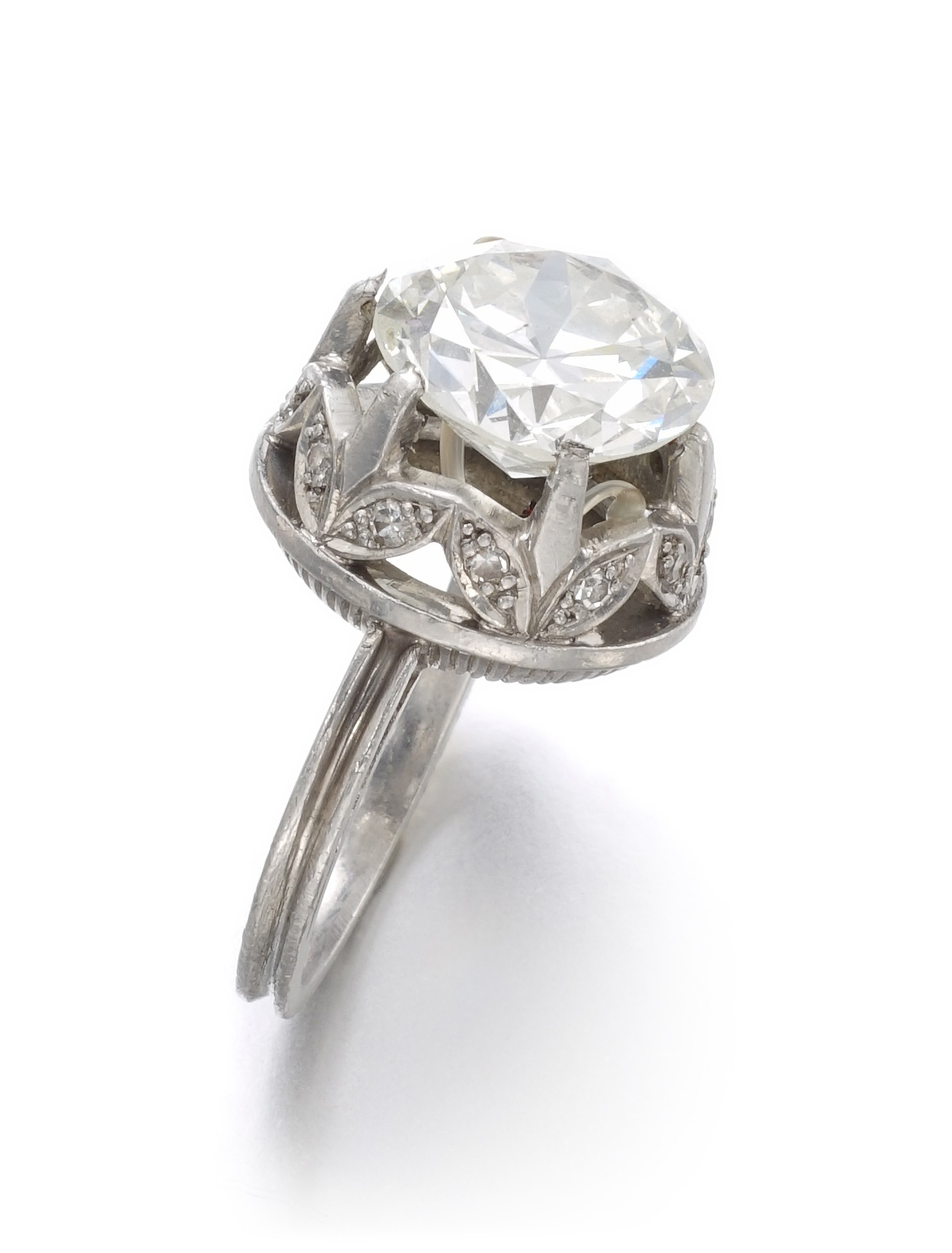 DIAMOND RING | Jewels Online | Jewellery | Sotheby's