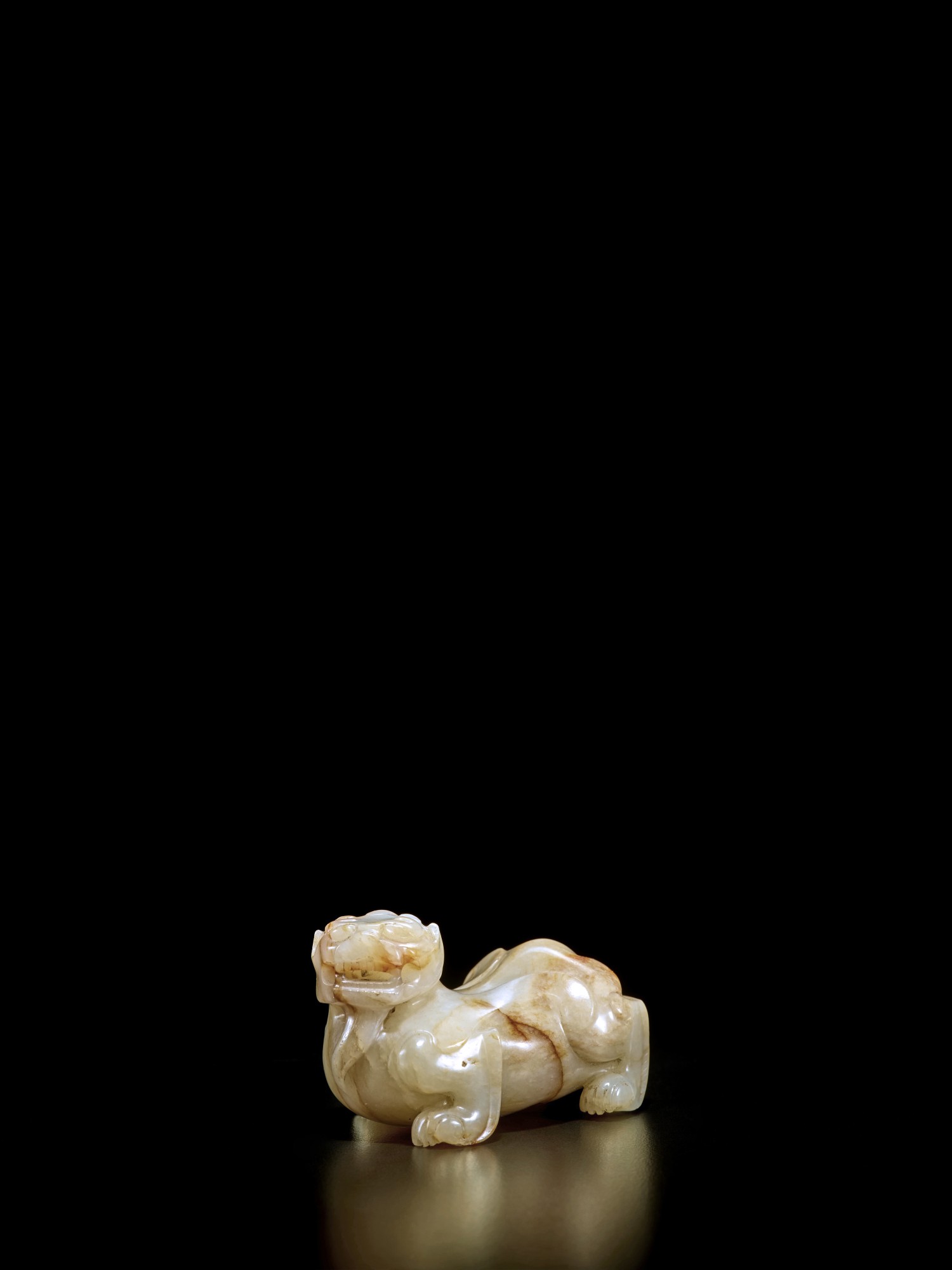 A beige and russet jade bixie, Han - Six Dynasties | 漢至六朝 玉辟邪 ...