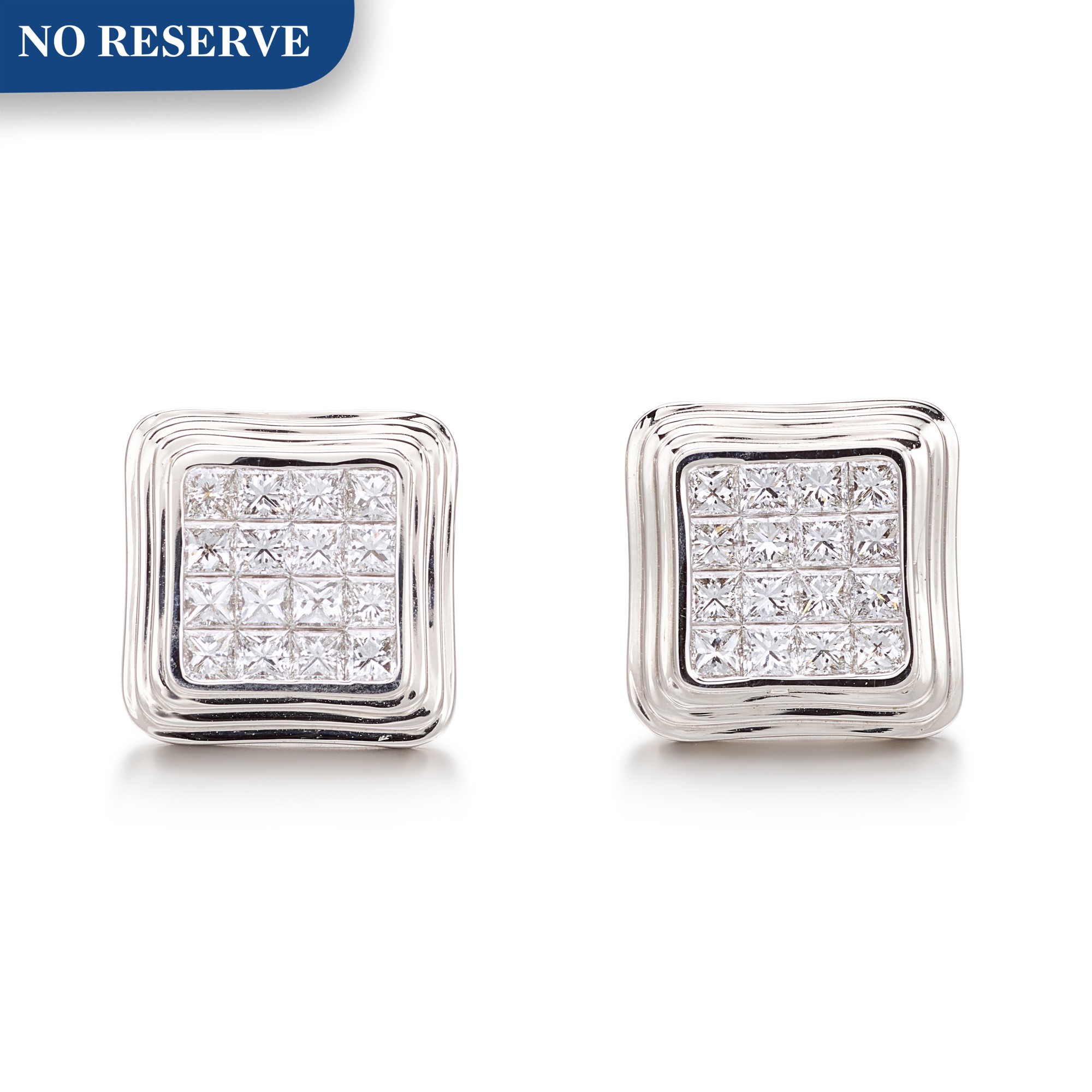 Pair of Diamond Cufflinks | 格拉夫| 鑽石袖扣一對 (鑽石共重約3.10克拉) | Graff: Moment ...