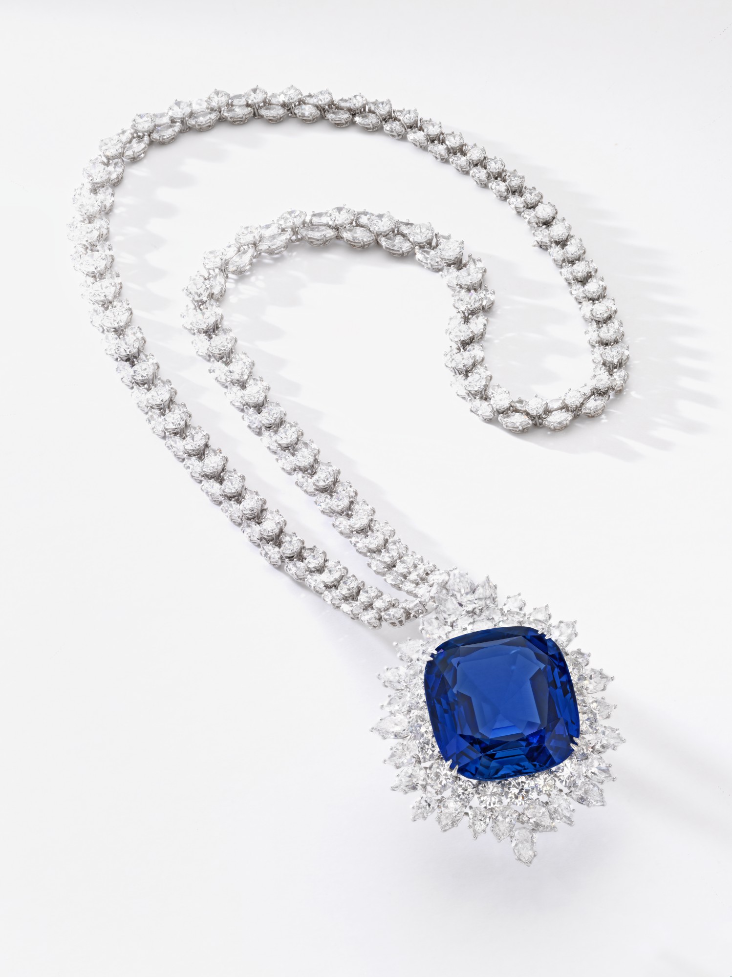 Harry Winston | Impressive sapphire and diamond necklace | 海瑞溫斯頓 ...