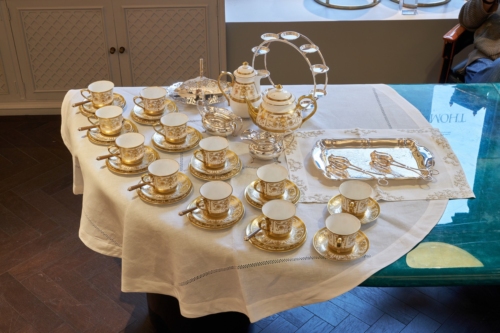 A Thomas Goode 'Florette' bone china tea service | Thomas Goode ...