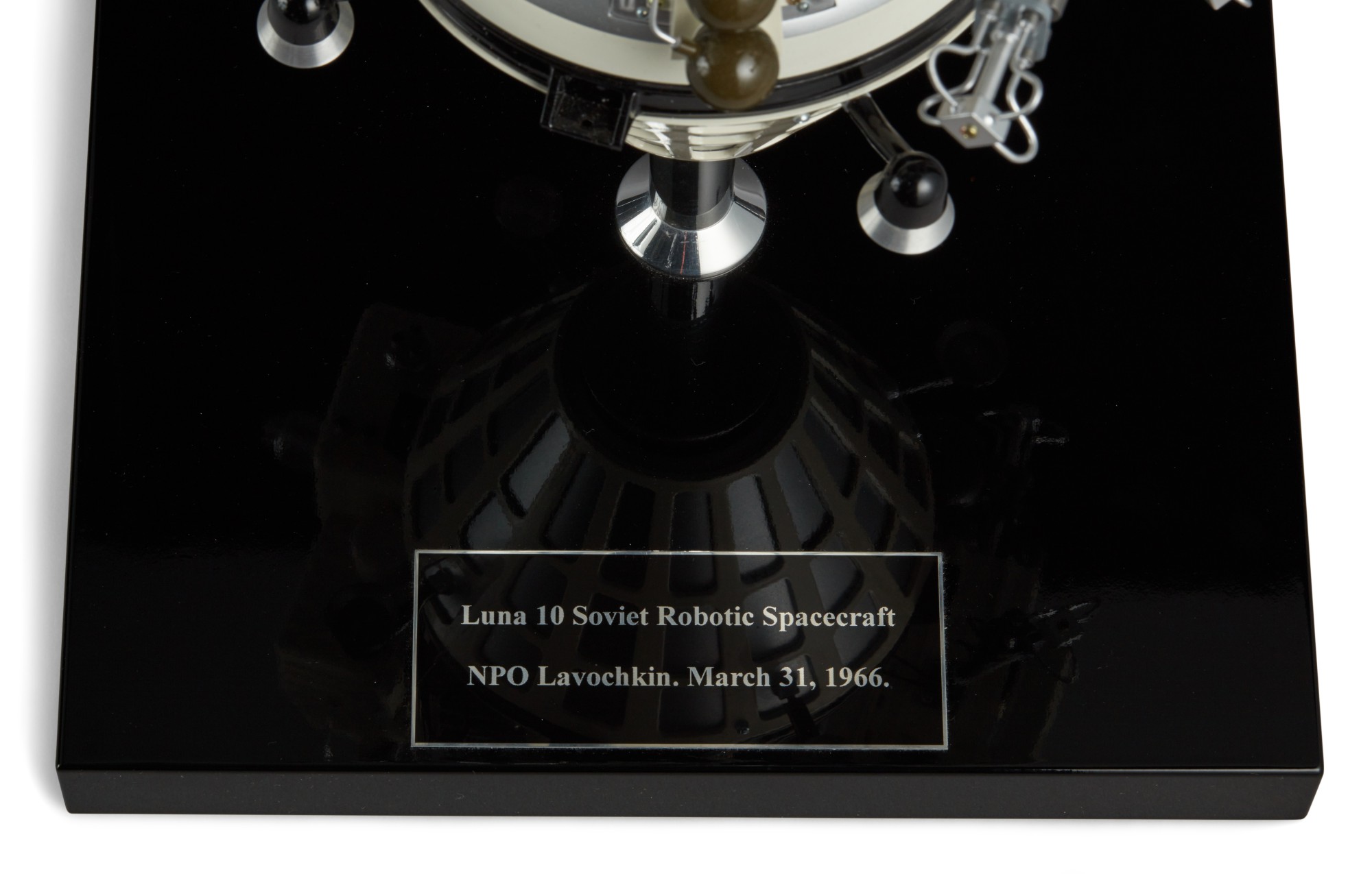 Luna 10 Soviet robotic lunar station spacecraft model | Space ...