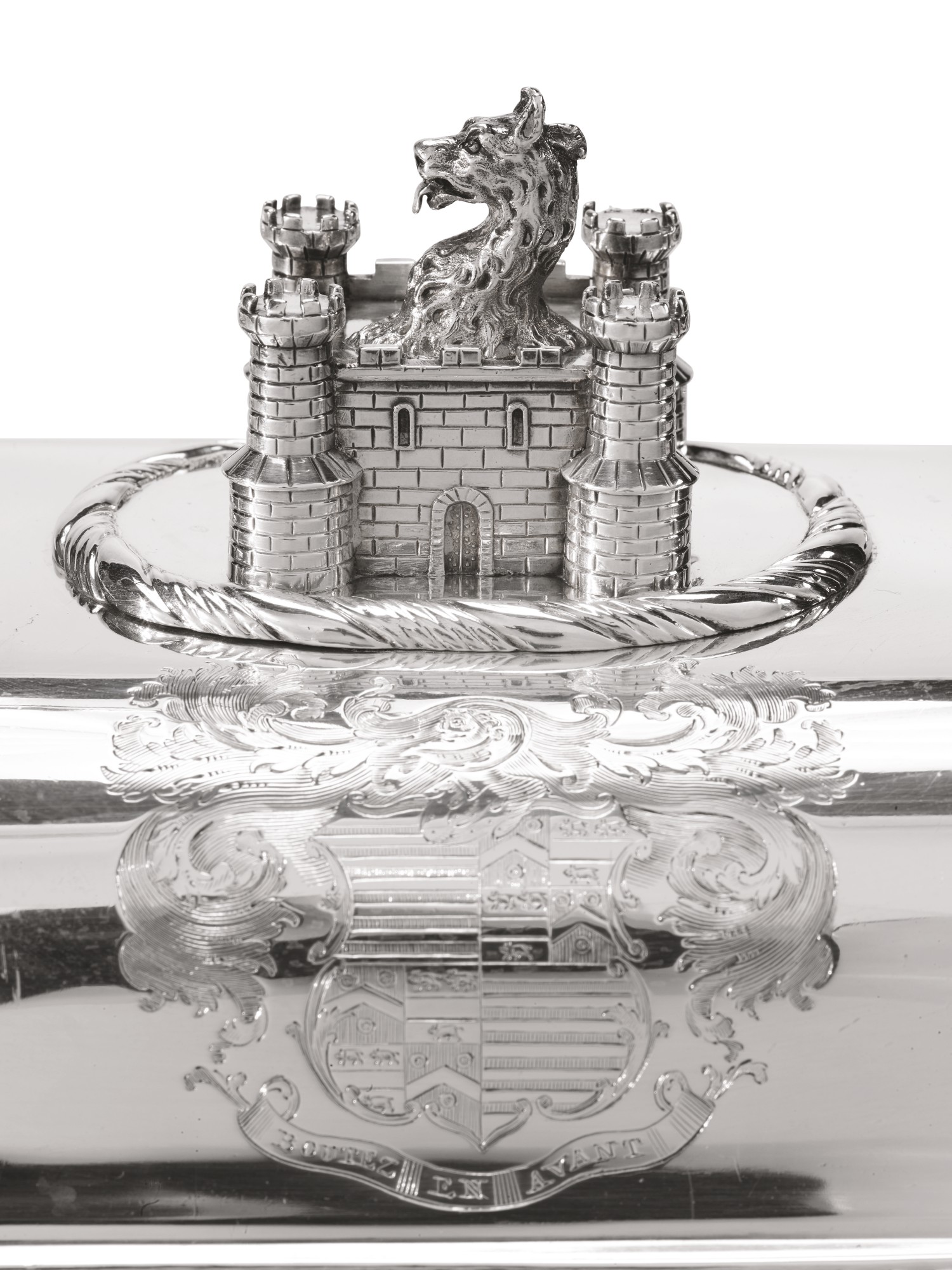 A SET OF FOUR GEORGE IV SILVER ENTRÉE DISHES AND COVERS ON SHEFFIELD ...