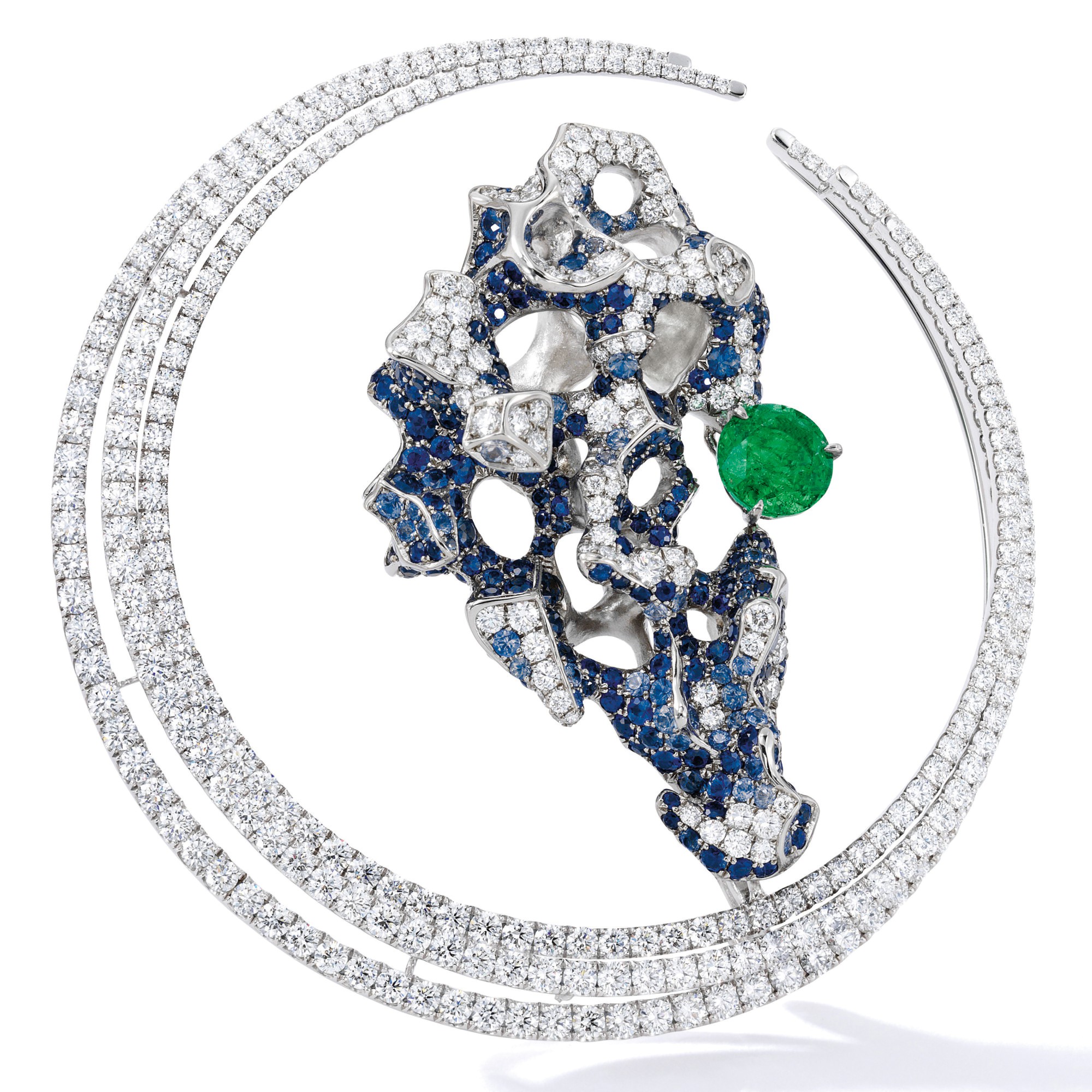ELSA JIN | EMERALD, SAPPHIRE AND DIAMOND BROOCH Elsa Jin | 祖母綠 配 藍寶石 及 ...