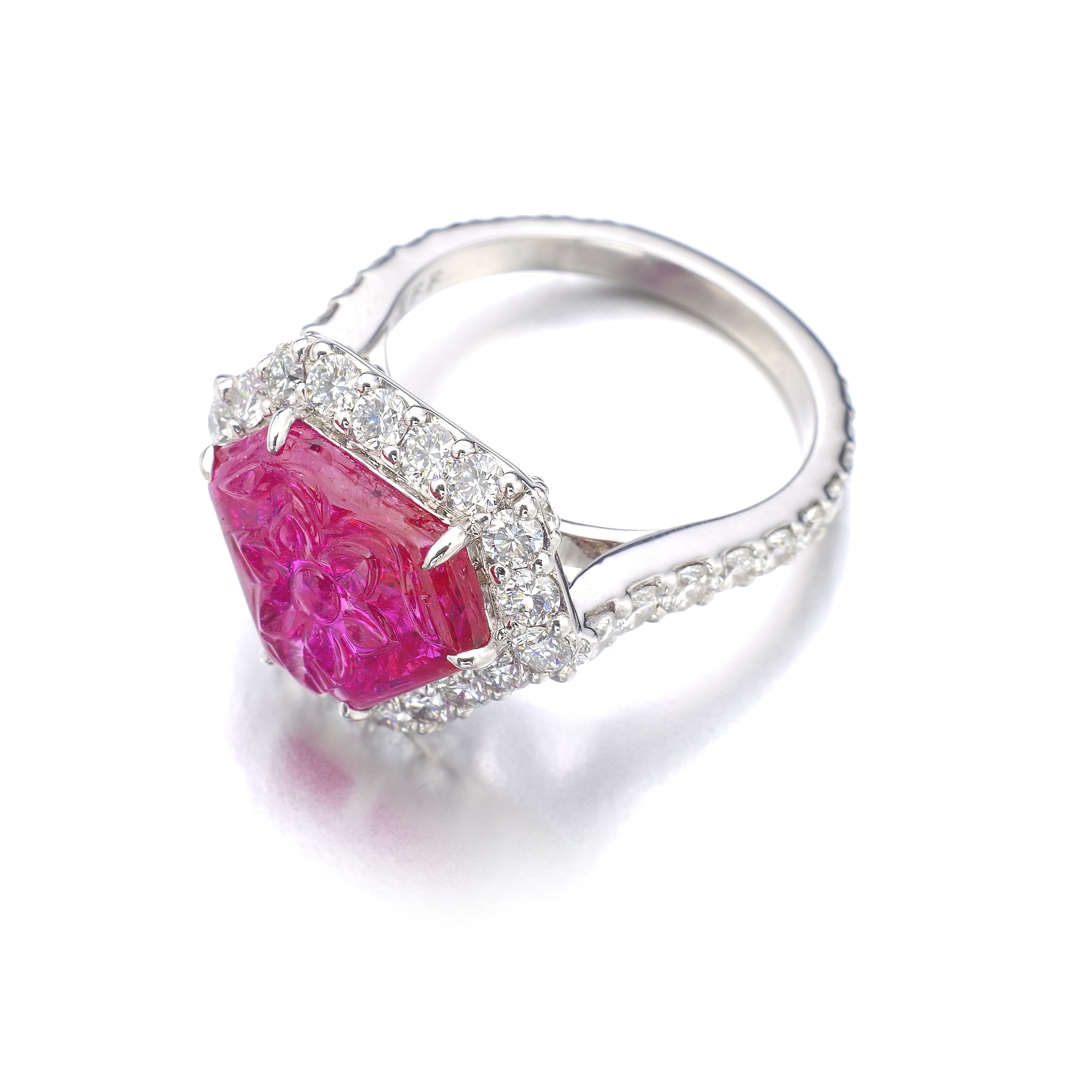 GRAFF | RUBY AND DIAMOND RING | Graff: Contrast & Colour | 2020 | Sotheby's