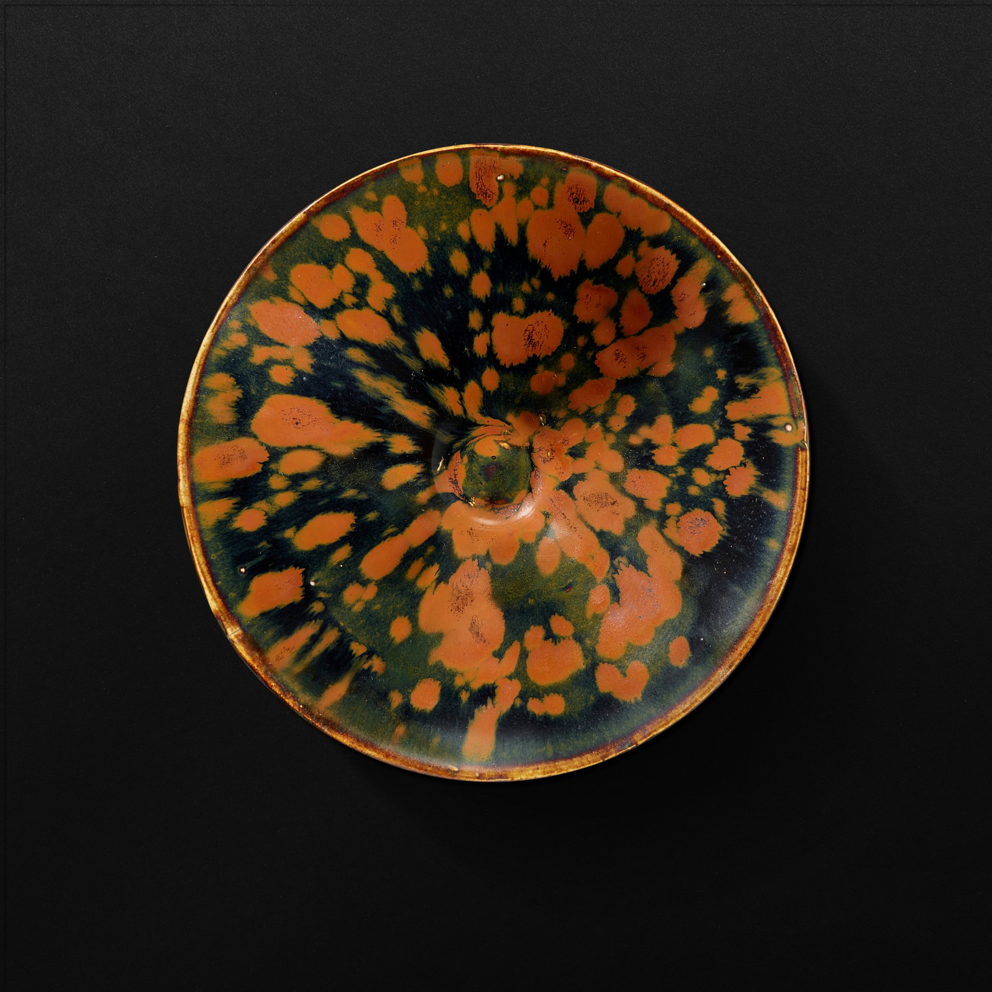 A Cizhou russet-splashed black-glazed 'partridge feather' bowl ...