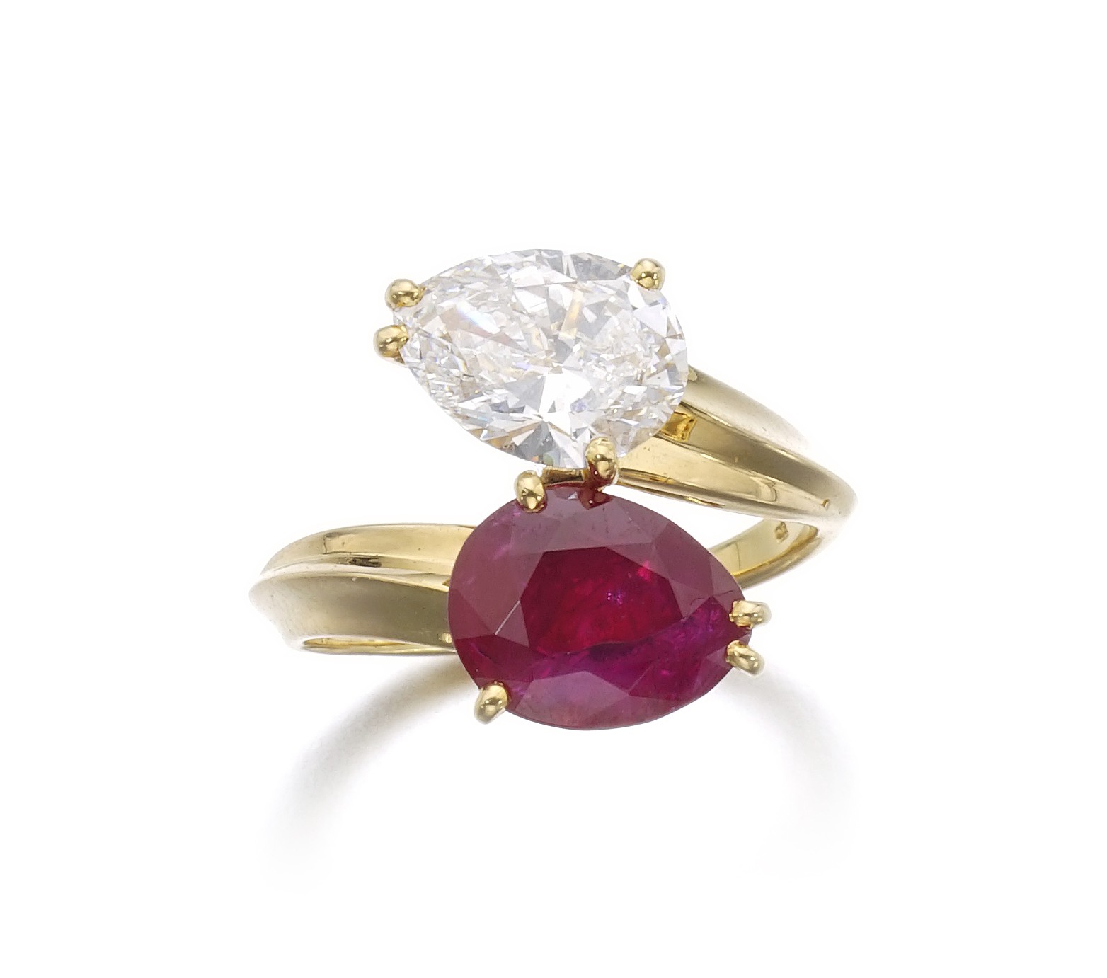 RUBY AND DIAMOND RING | Jewels Online | Jewellery | Sotheby's