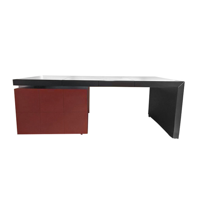 Poltrona Frau, Lella And Massimo Vignelli CEO Cube Desk Available For ...