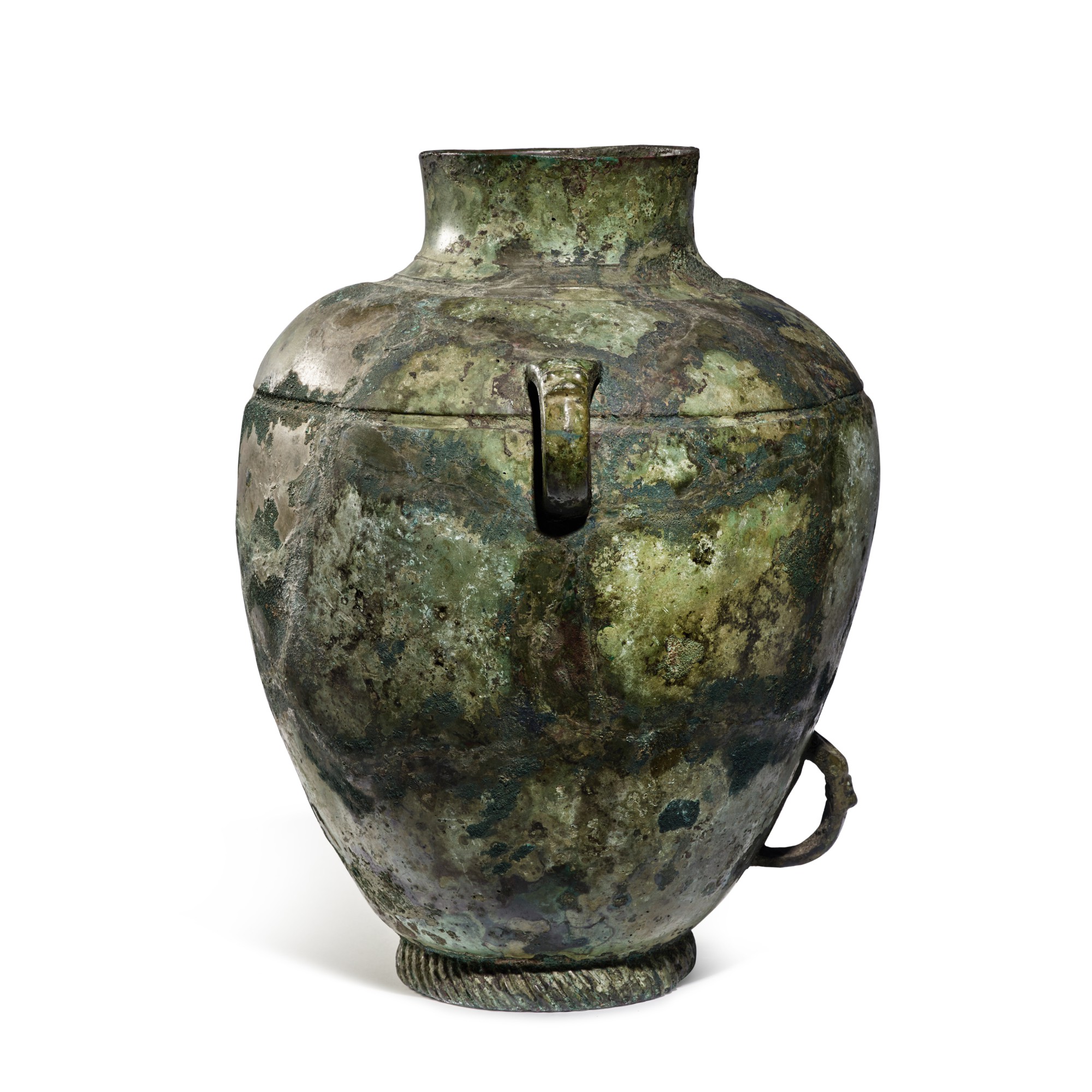 A rare inscribed archaic bronze ritual wine vessel (Lei), Late Shang ...