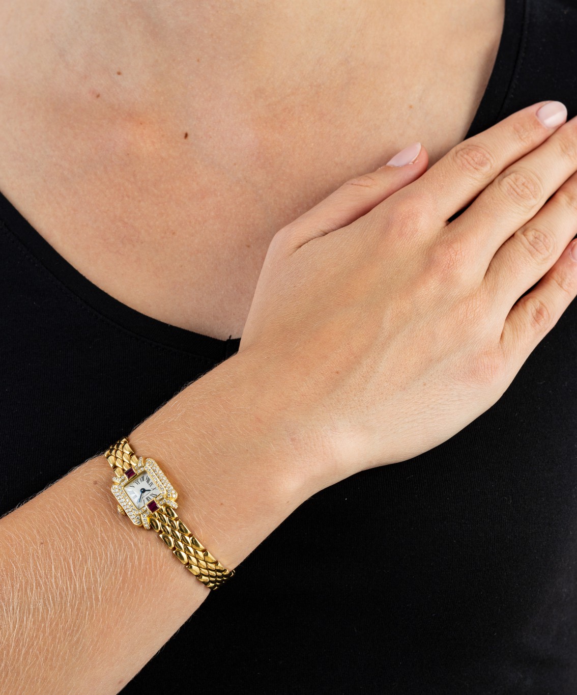 Cartier | Montre bracelet de dame or rubis et diamants | Lady's gold ruby and diamond bracelet ...