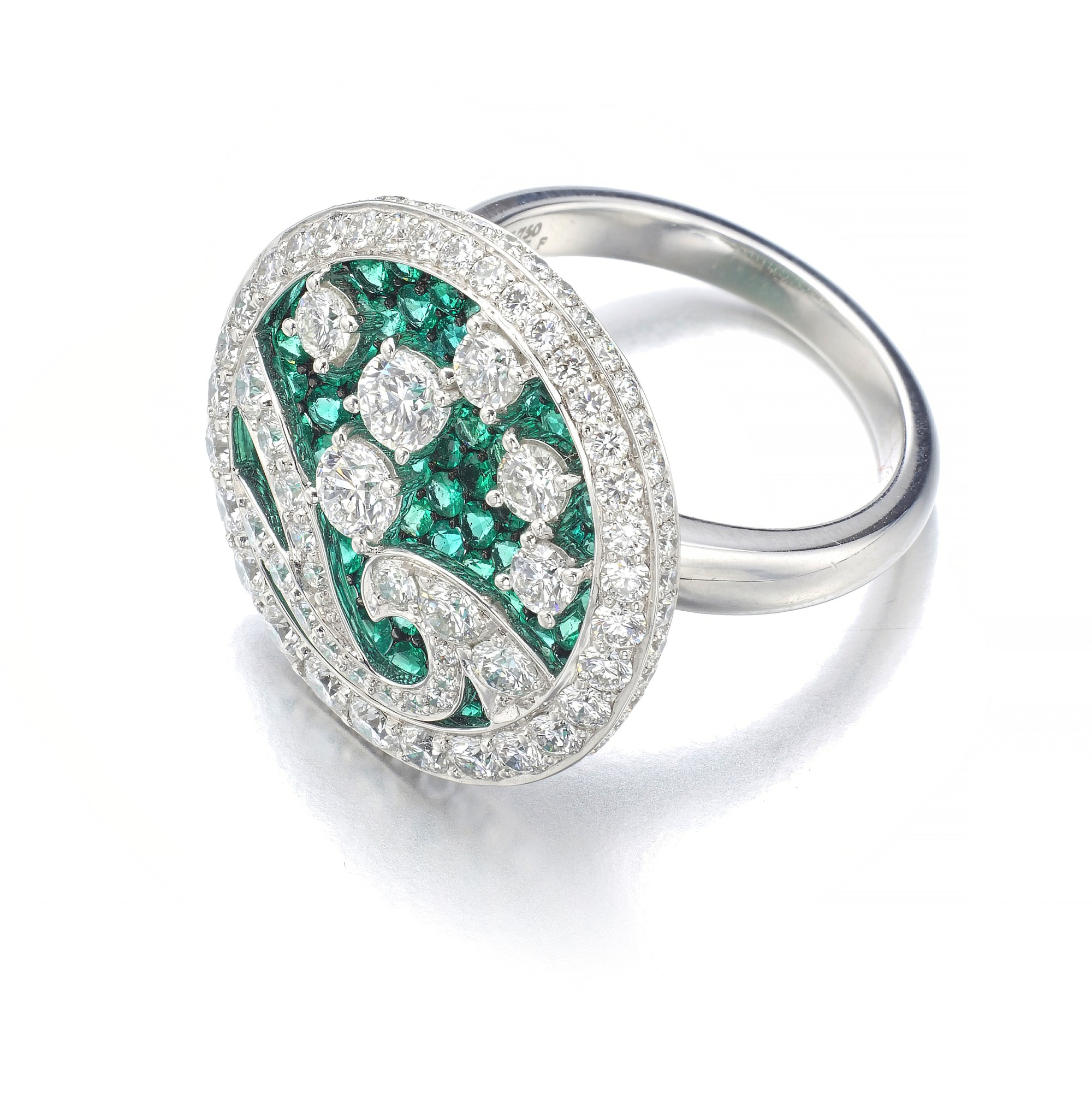 GRAFF | DIAMOND AND EMERALD RING | Graff: Contrast & Colour | 2020 ...