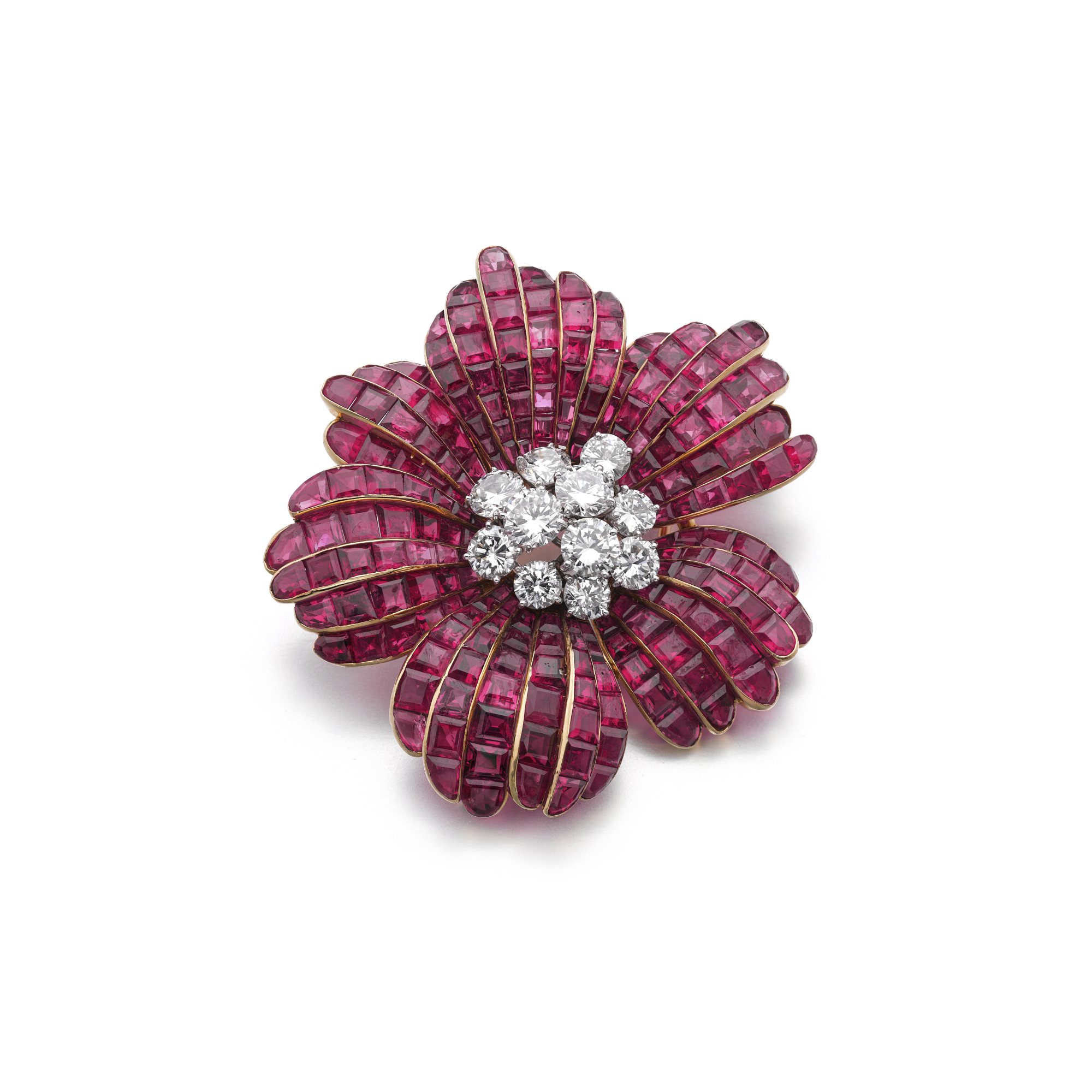 Attractive ruby and diamond brooch, circa 1960 | 梵克雅寶紅寶石及鑽石胸針，年份約1960 ...