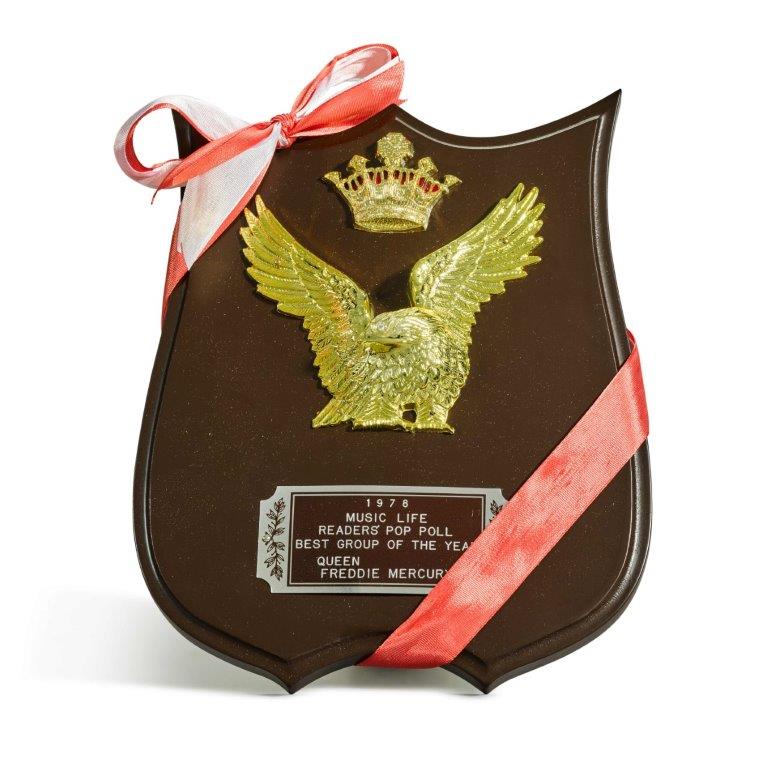 Freddie Mercury's 'Music Life Readers Pop Poll Award' | Freddie Mercury ...