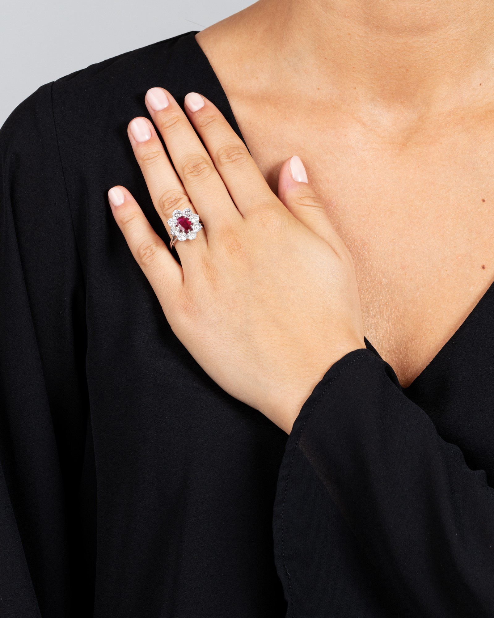 BAGUE RUBIS ET DIAMANTS | RUBY AND DIAMOND RING | The Weekly Edit: Fine ...