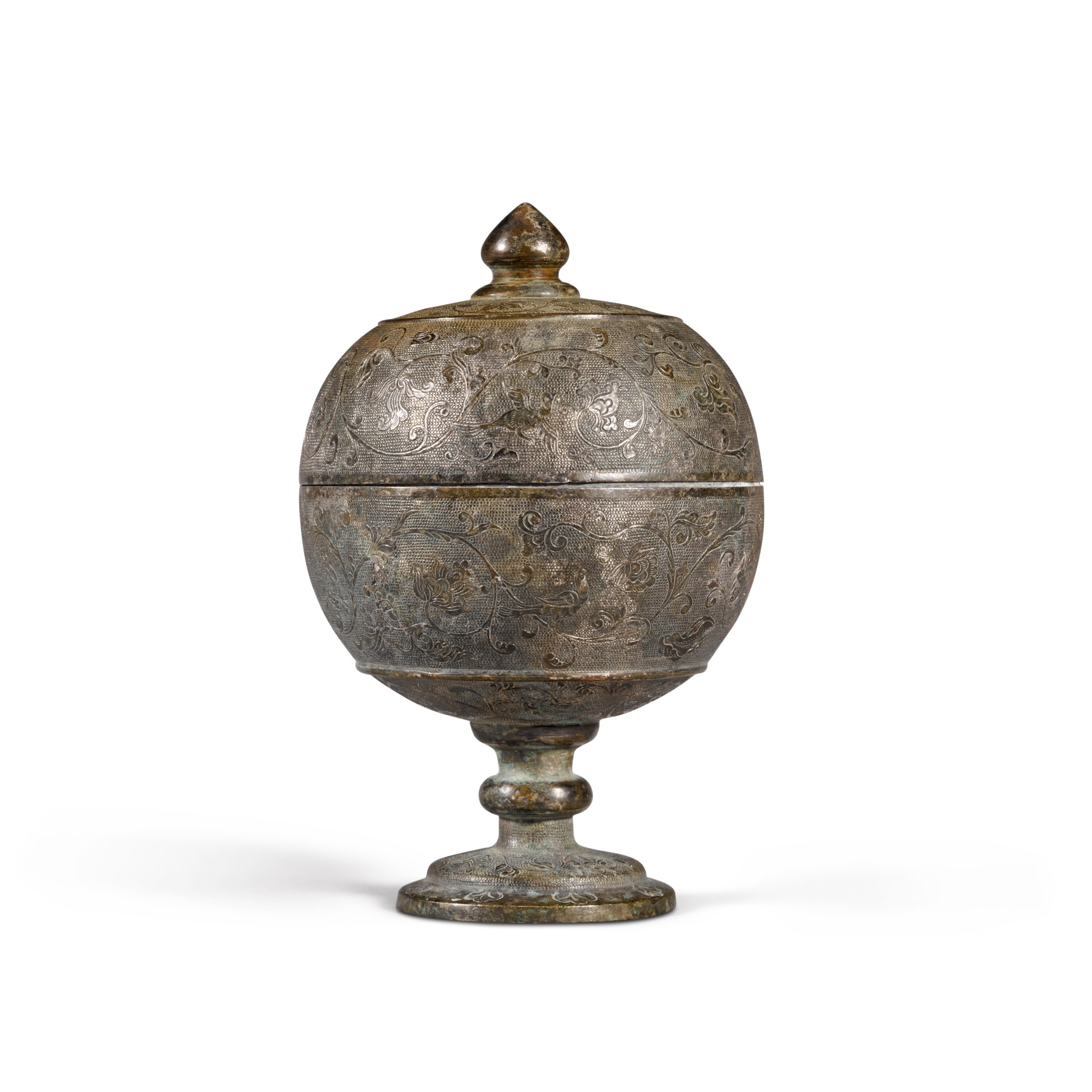 A silver 'flower and bird' cup and cover, Tang dynasty 唐 銀鏨花鳥紋高足蓋盃 ...