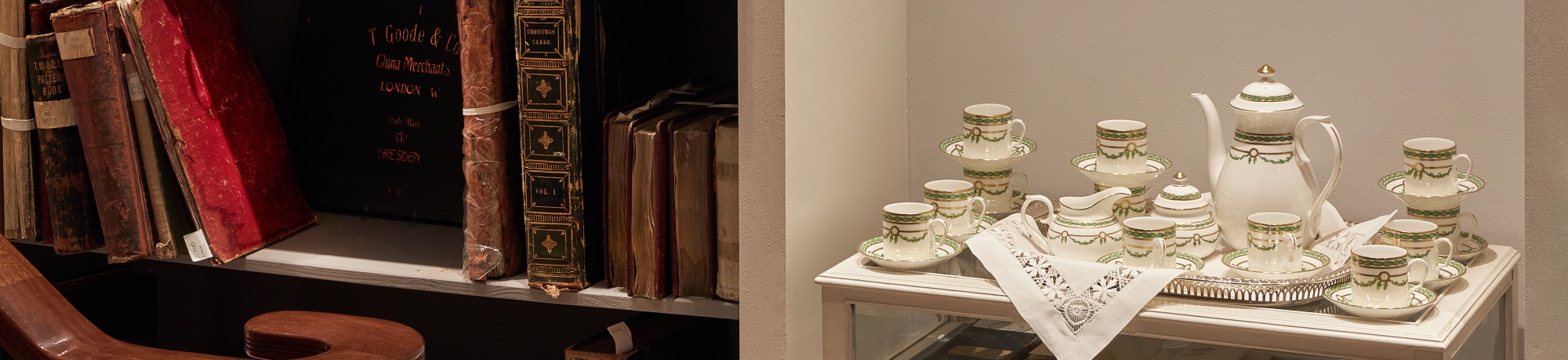 A Thomas Goode 'Green Garland' bone china part coffee service, various ...