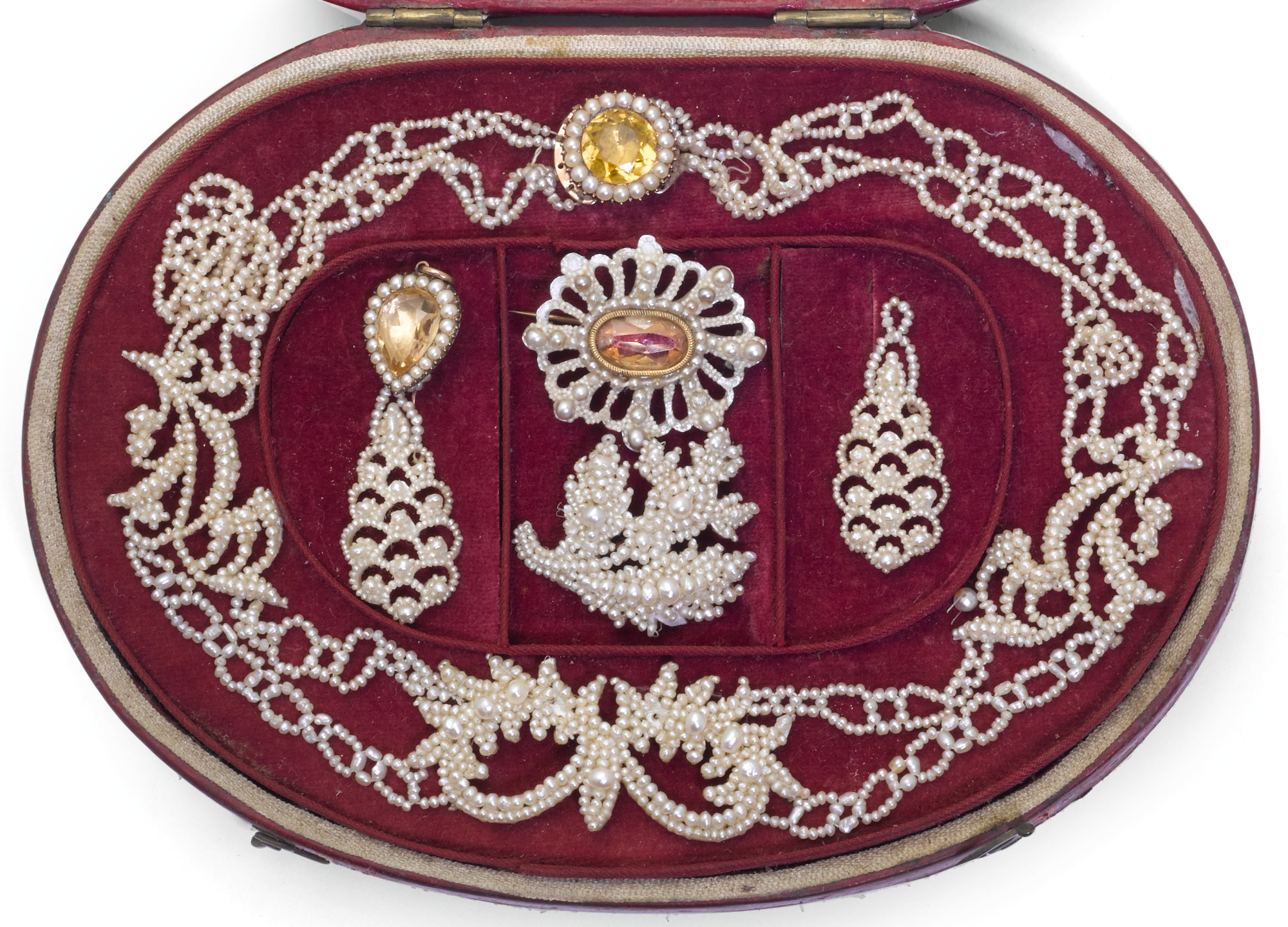 A SEED PEARL AND MOTHER OF PEARL PARURE, PROBABLY FRENCH, LATE 18TH ...