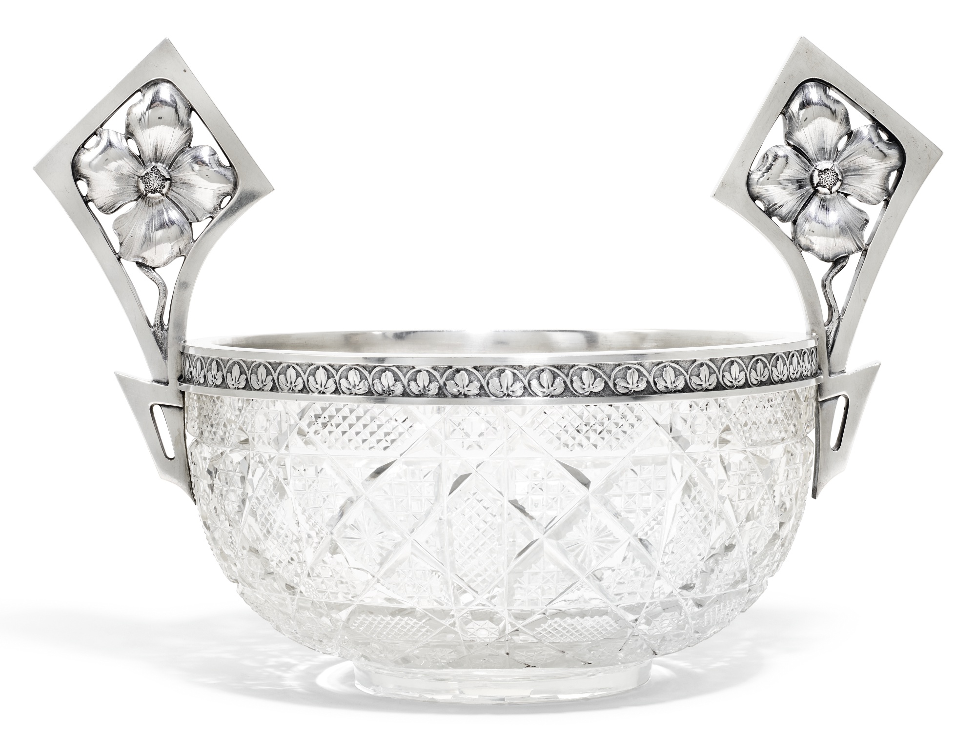 A SILVER-MOUNTED CUT-GLASS BOWL, VASILLI NAUMOV, MOSCOW, 1899-1908 ...