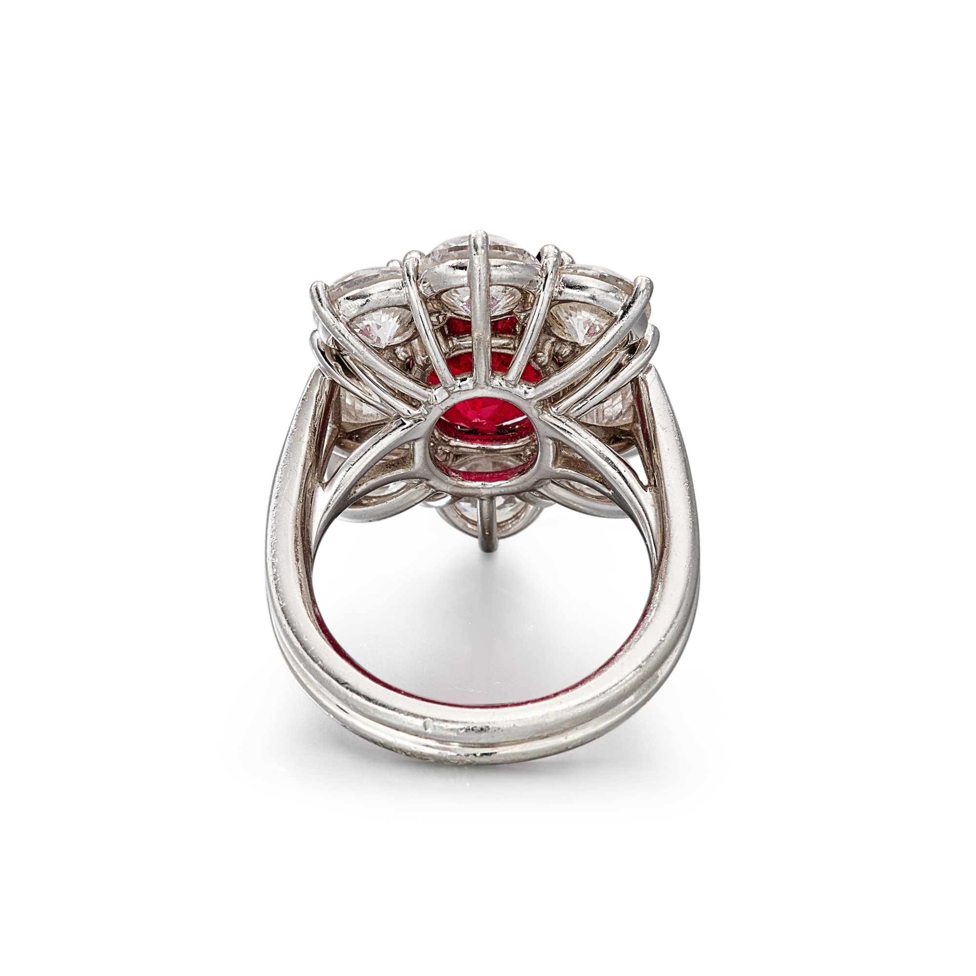 Ruby and Diamond Ring | 紅寶石 配 鑽石 戒指 | Fine Jewels | 2022 | Sotheby's