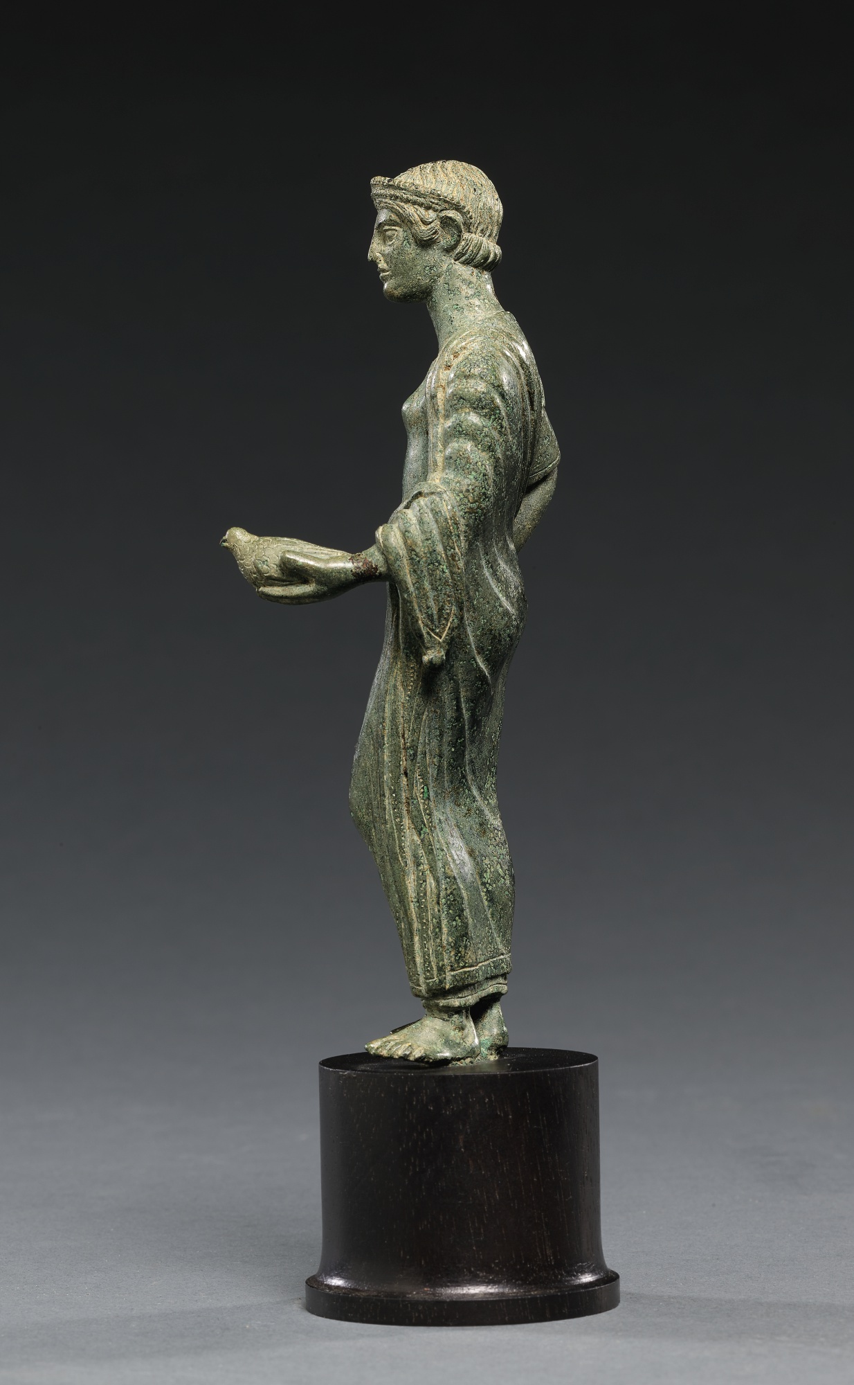 AN ETRUSCAN BRONZE FIGURE OF A WOMAN, CIRCA 425-400 B.C. | Ancient ...