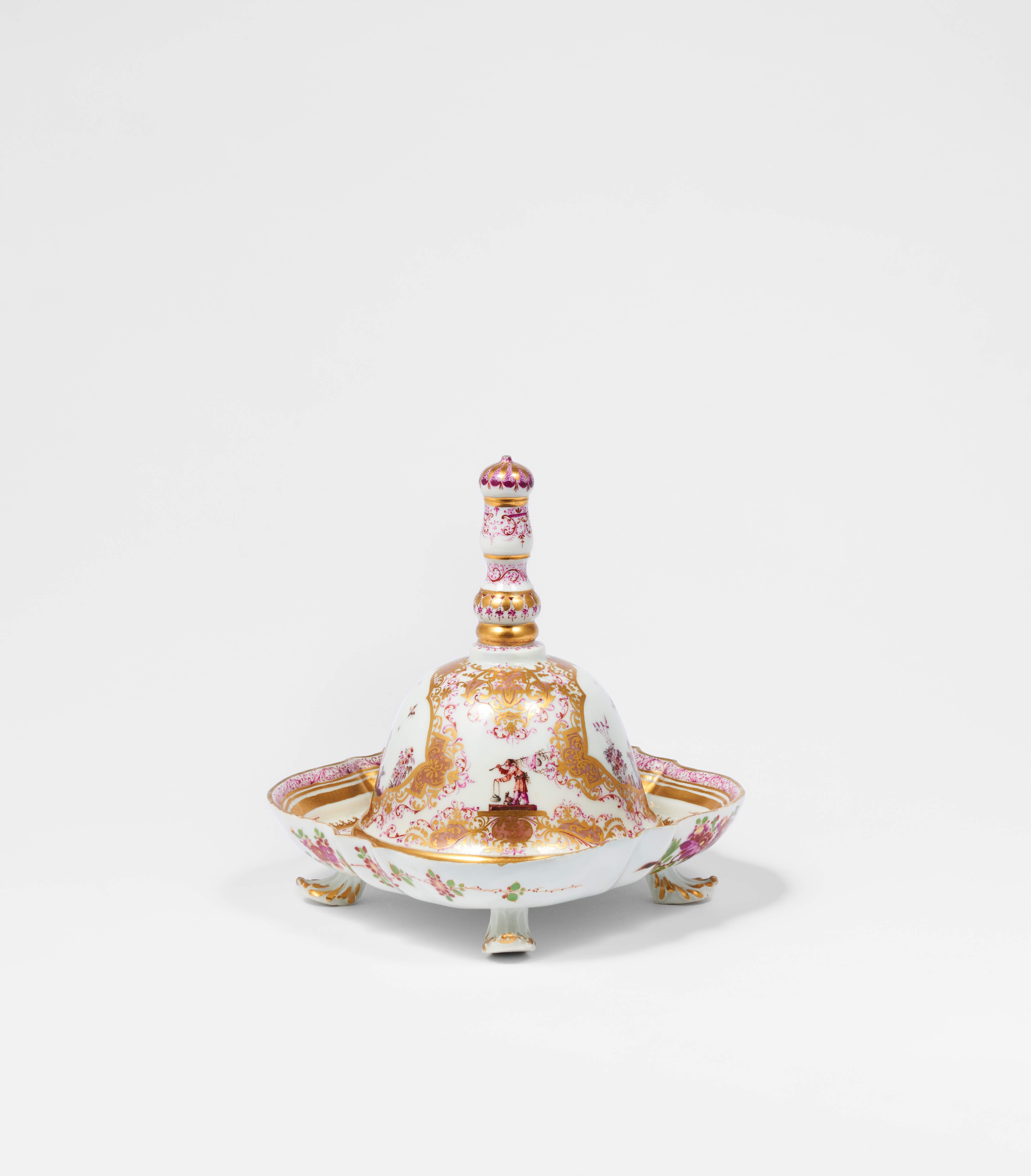 A Meissen Table Bell and Stand, Circa 1730 | Durch Feuer verwandelt ...