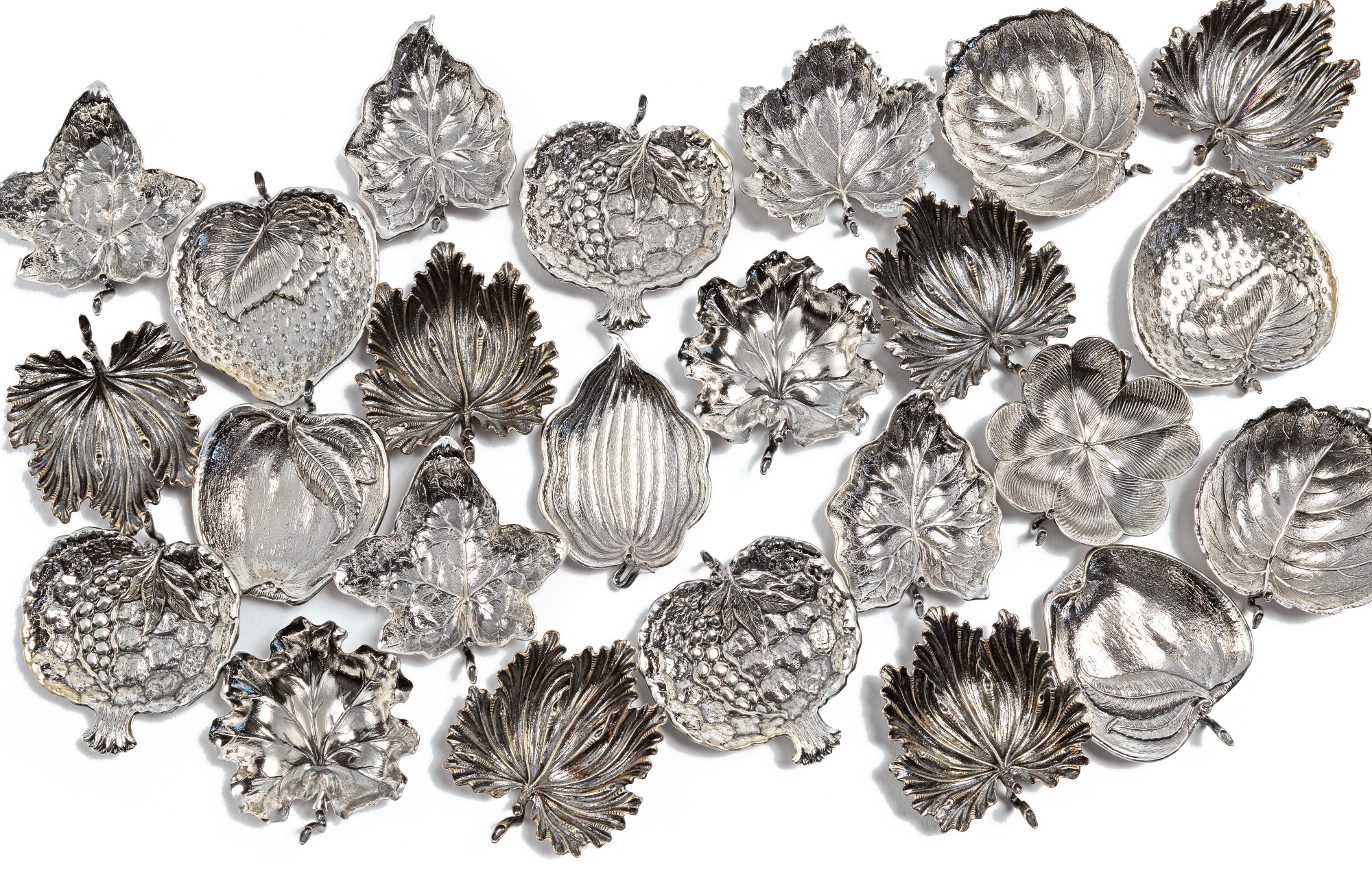 A SET OF TWENTY-FOUR SILVER PLACECARD HOLDERS, BUCCELLATI, MILAN AND ...