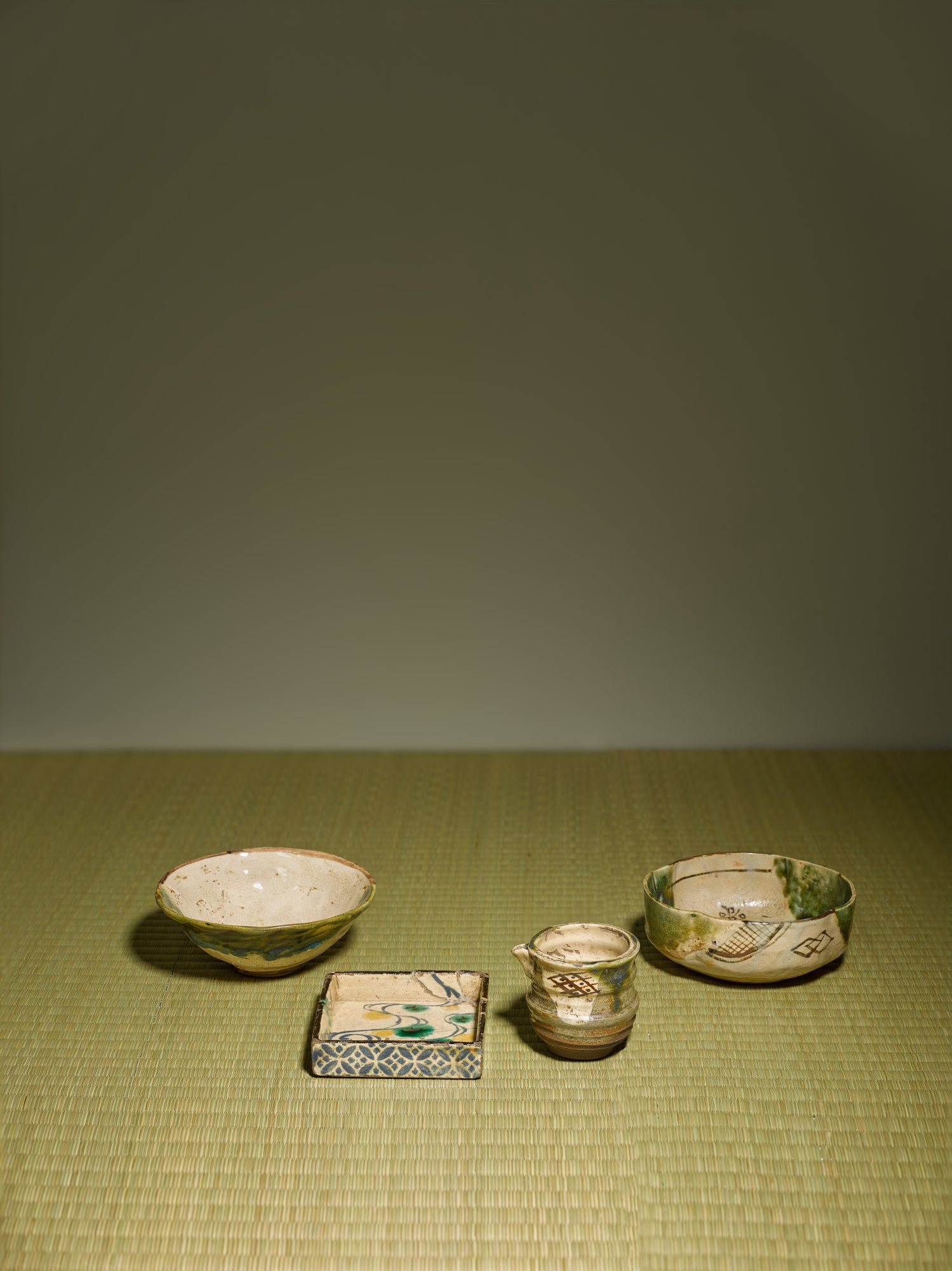 A group of three Oribe wares and a Kenzan dish | Edo period, 17th ...
