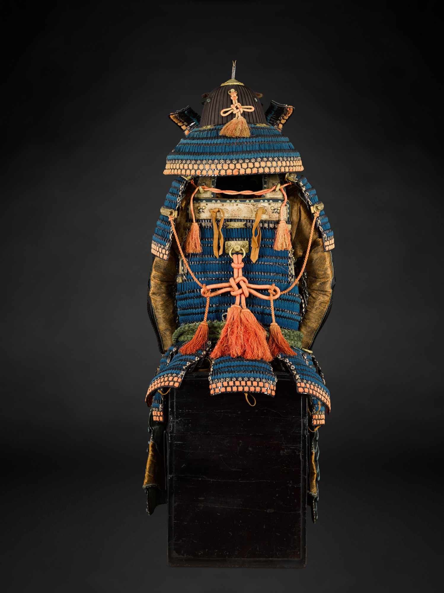 A honkozane do-maru gusoku [armour] | The helmet and mempo signed ...