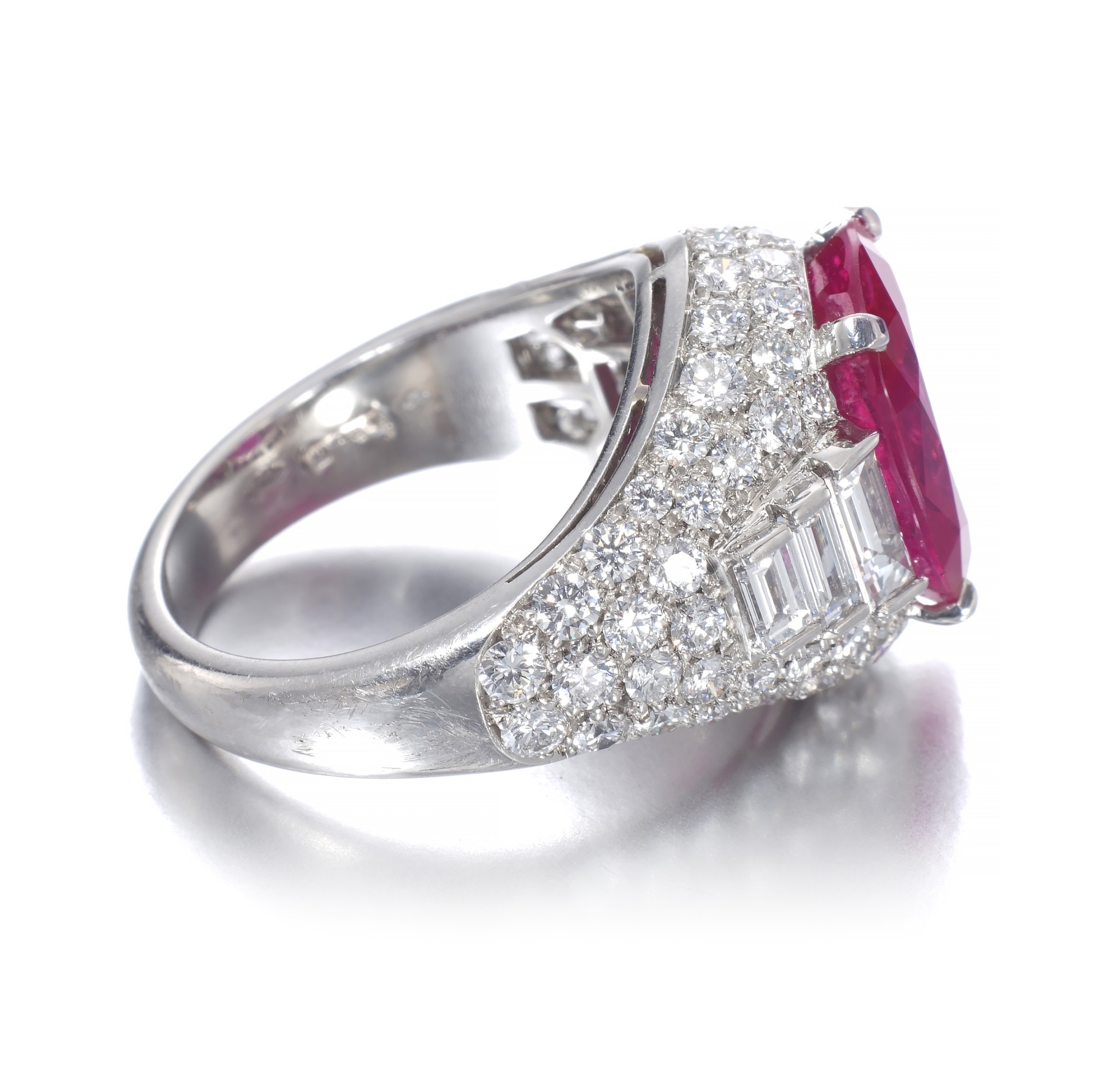 Bulgari | Ruby and diamond ring | 寶格麗 | 紅寶石配鑽石戒指 | Magnificent Jewels ...