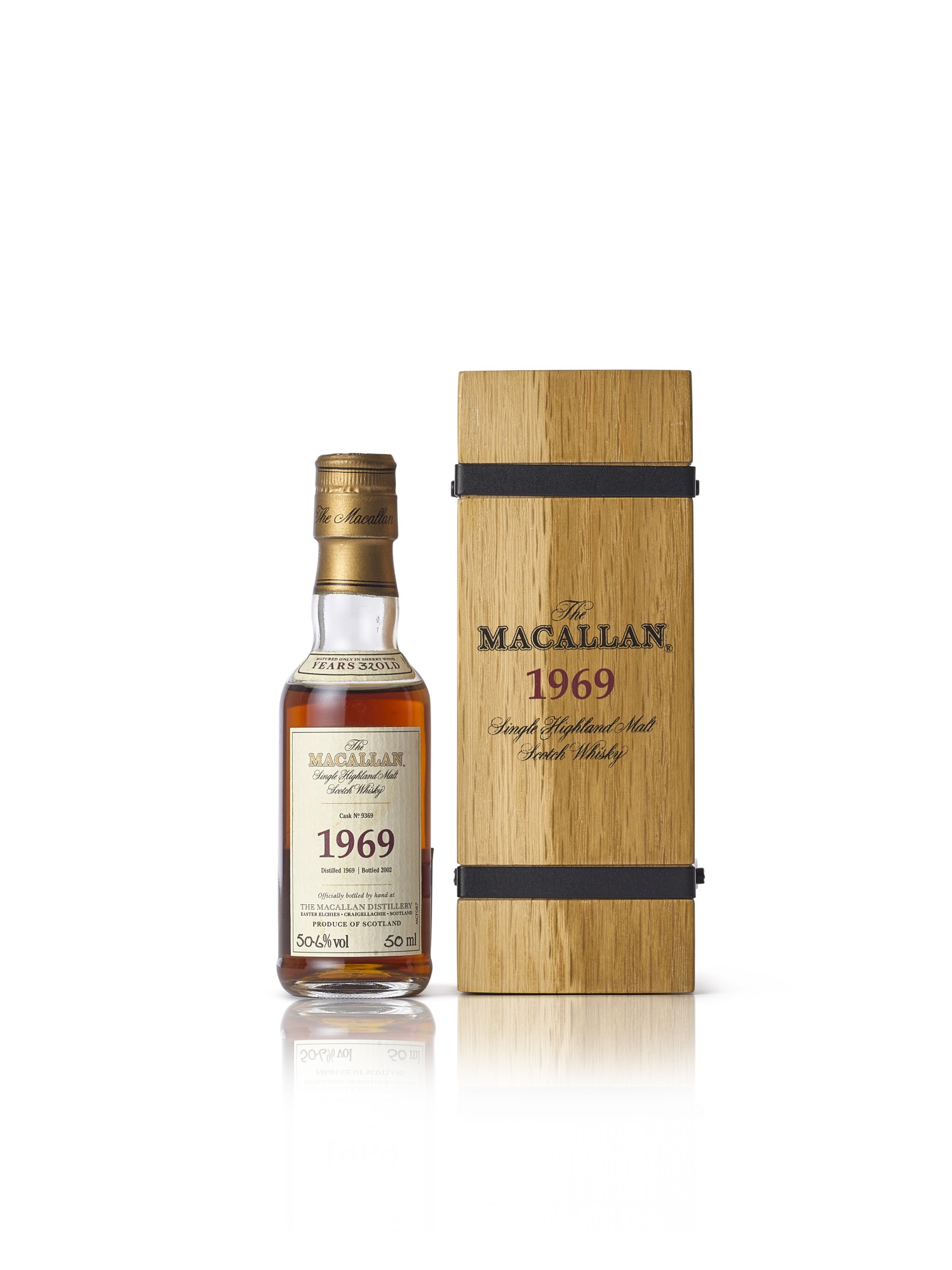 The Macallan Fine & Rare 32 Year Old 50.6 abv 1969 (1 BT05) | Distilled ...