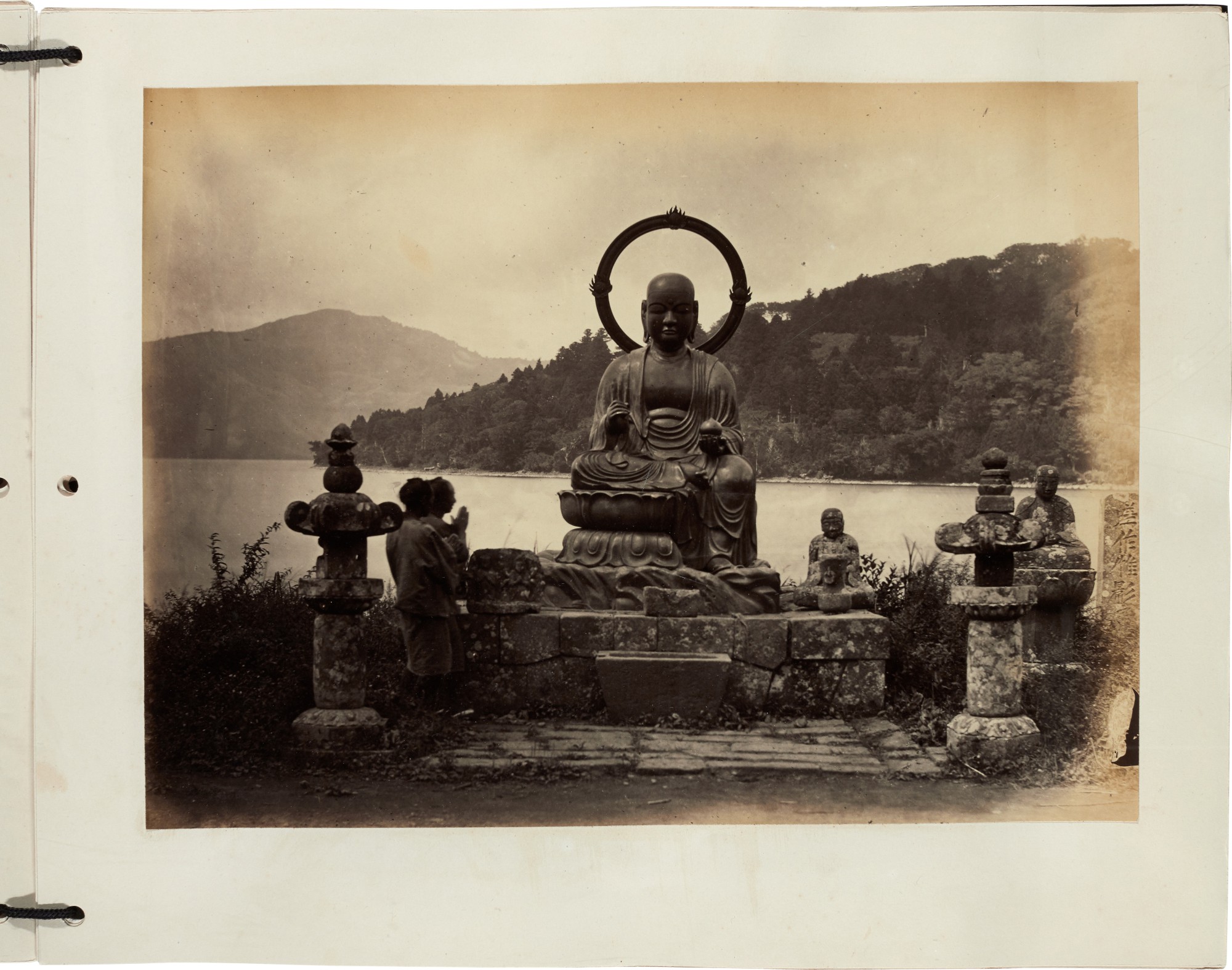 Japan — Felice Beato | Album of 26 photographs of Japanese portraits ...