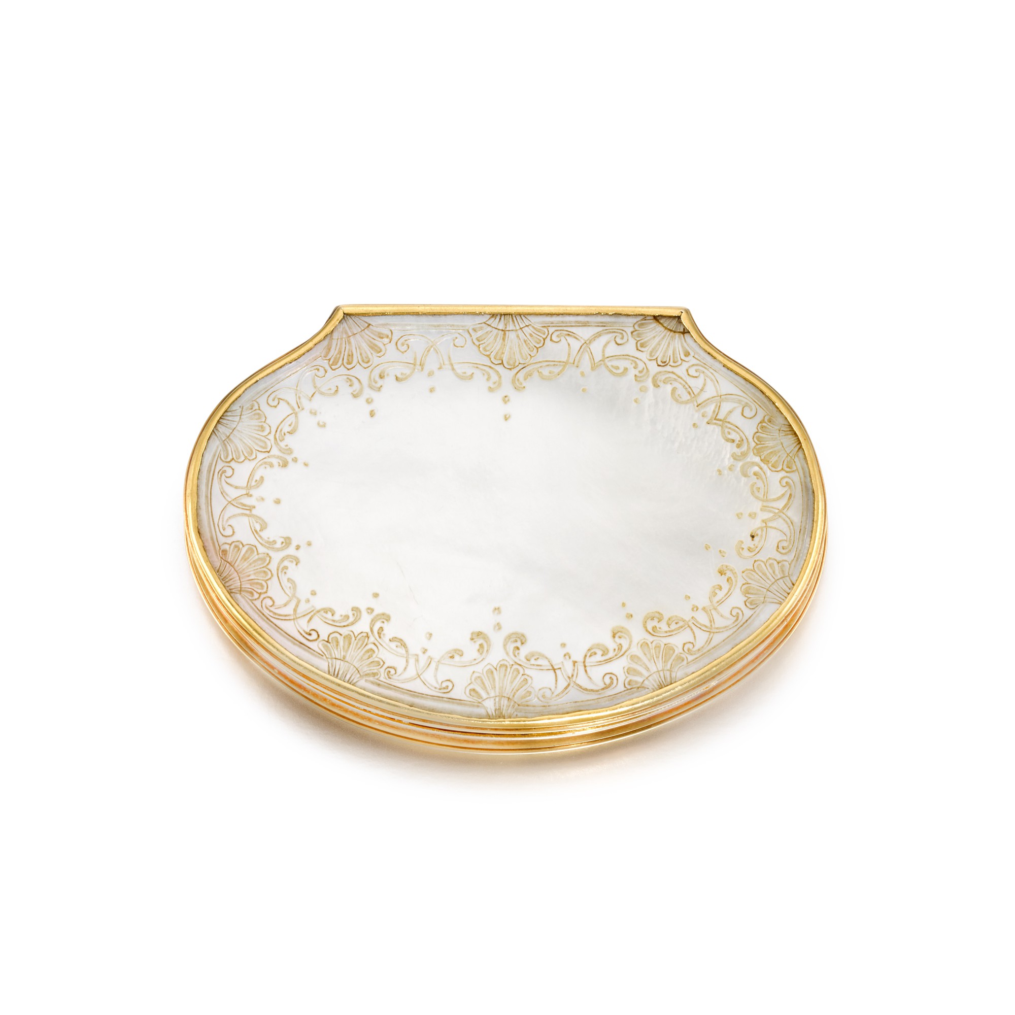 A mother of pearl, lapis lazuli and gold snuff box, probably Dresden ...