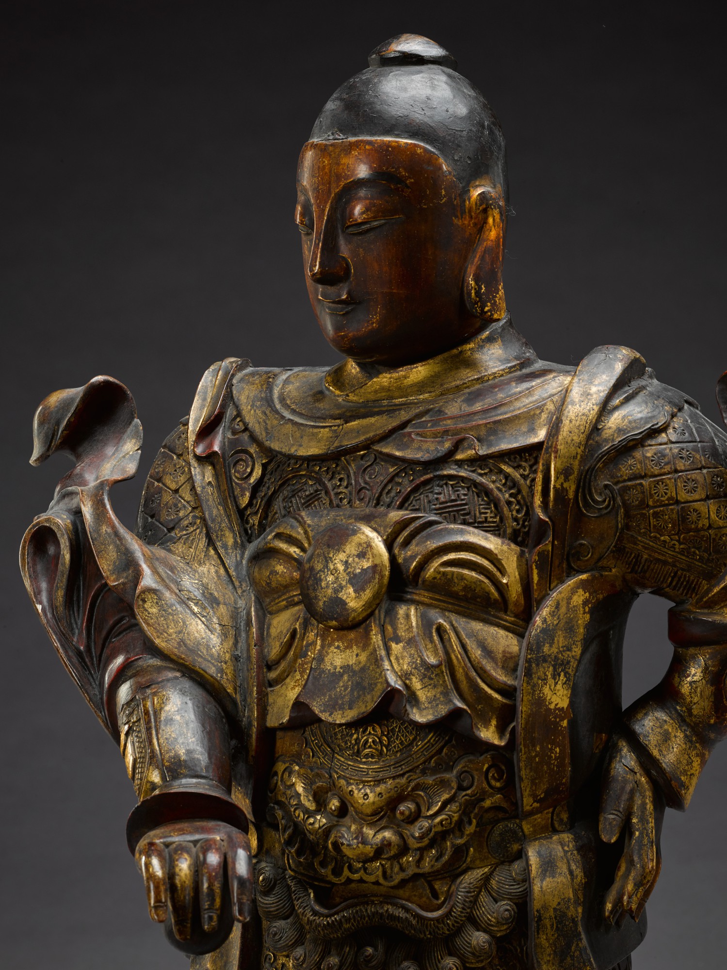 A large gilt-lacquered wood figure of Weituo, 17th Century | 十七世紀 漆金木韋陀 ...