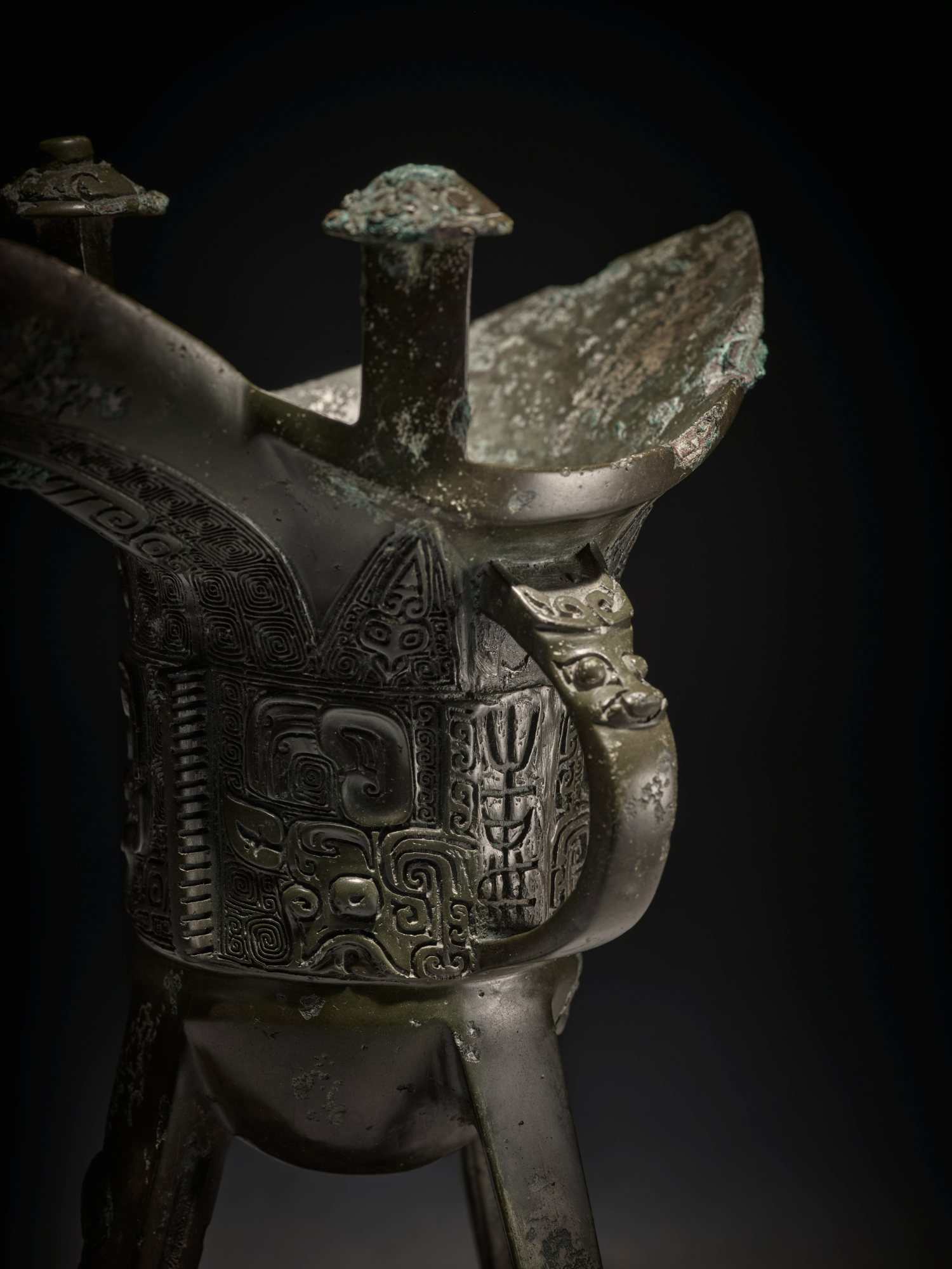 The Ce Gao Ding Jue, Late Shang dynasty | 商末 冊告丁爵 | POWER / CONQUEST ...