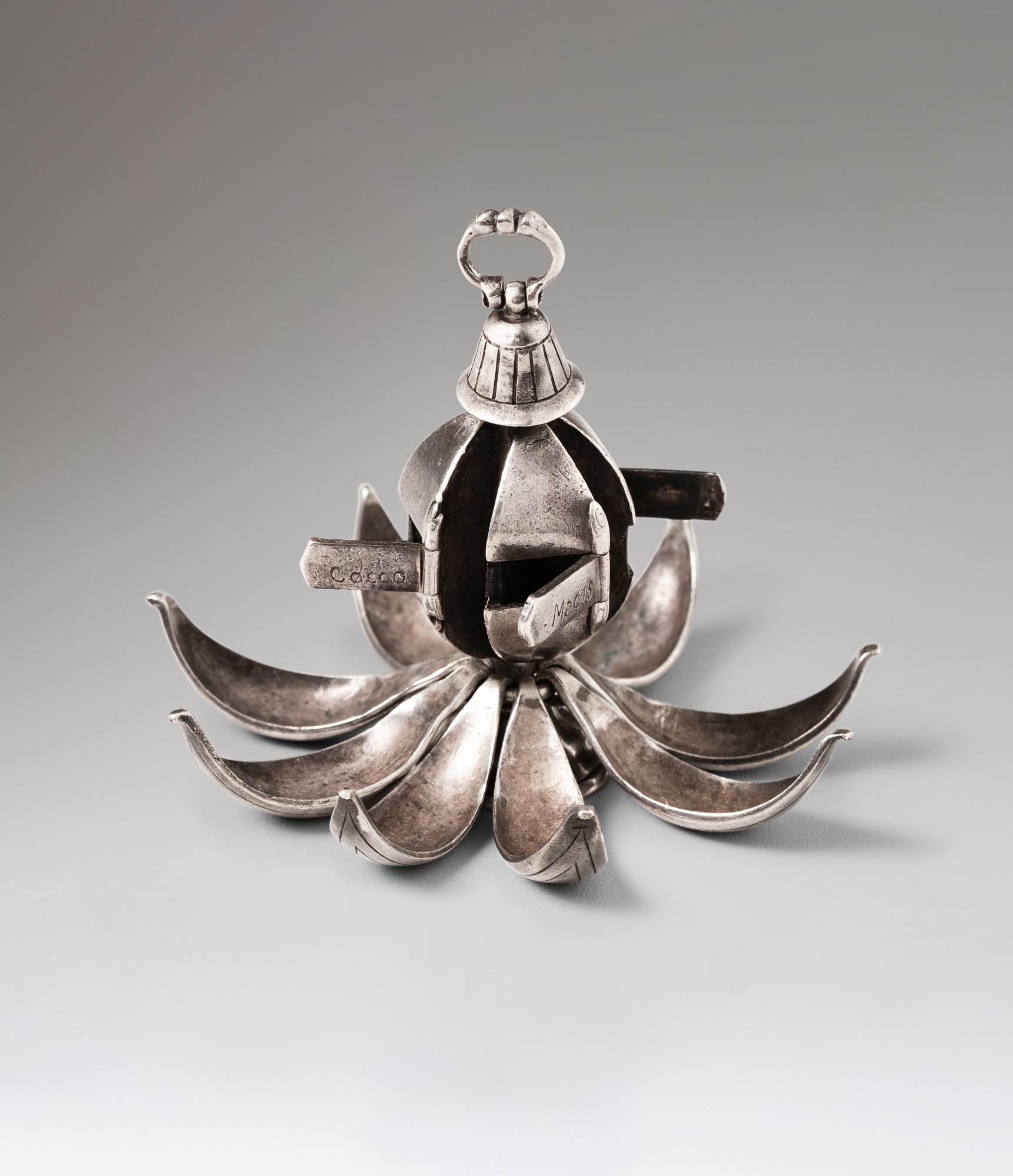 Pomander | Tableaux Dessins Sculptures 1300-1900 | 2022 | Sotheby's