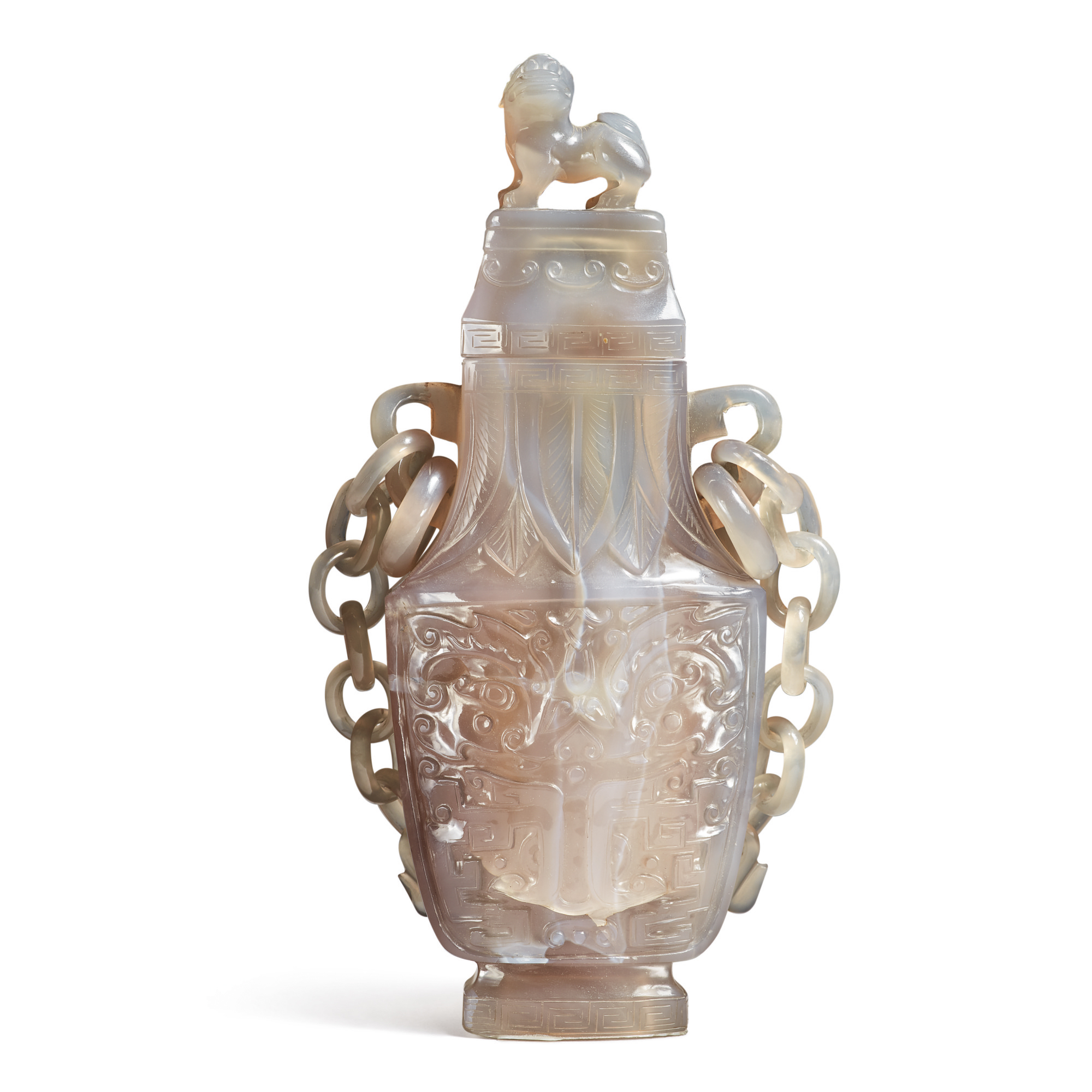 AN ARCHAISTIC AGATE HANGING VASE WITH LOOSE RING HANDLES AND COVER ...